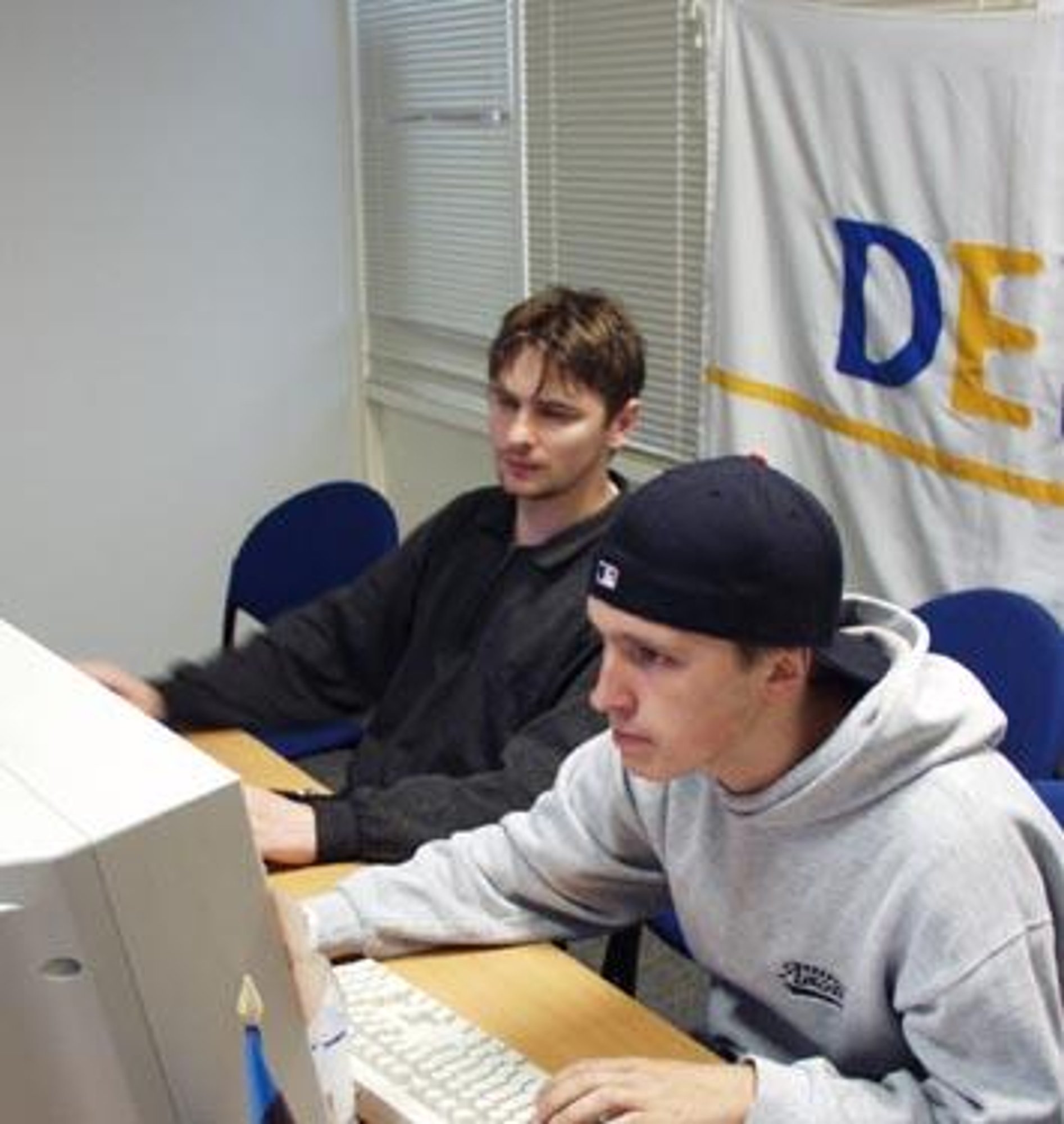 "G&G Sindikatas" neigia savo kūryboje skatinąs smurtą - Delfi veidai