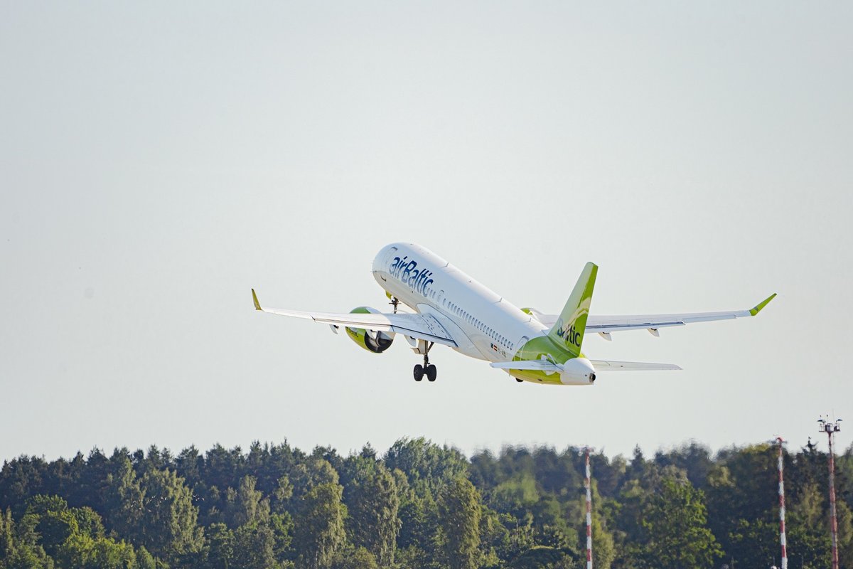 airBaltic to offer more flights from Lithuania next year - Delfi EN