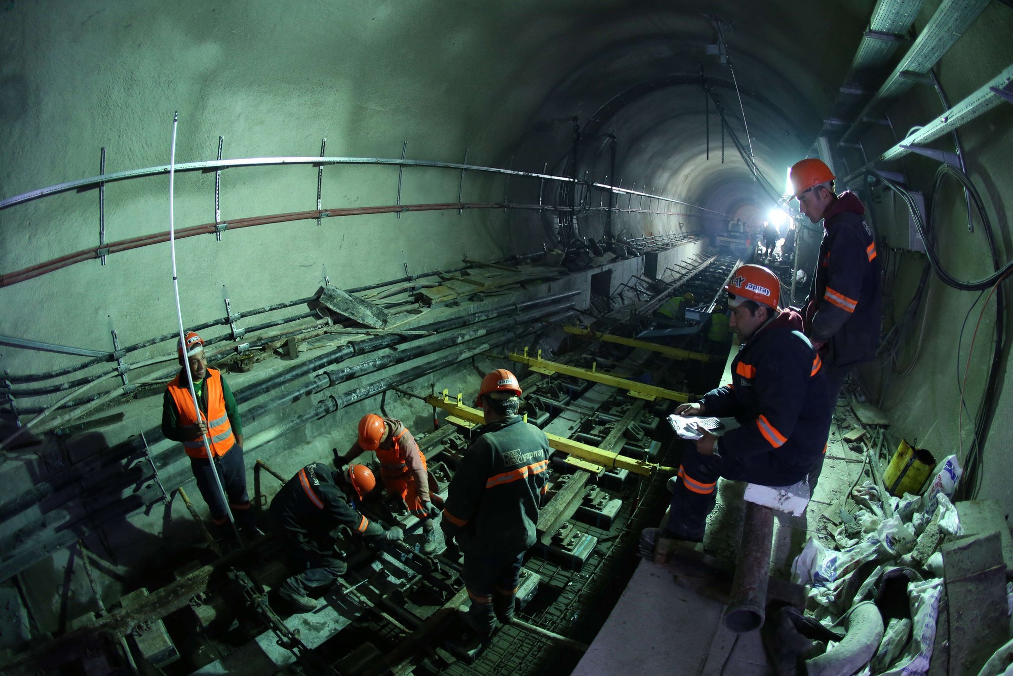Turkija įgyvendino sultono svajonę – atidarė tunelį tarp Europos ir ...