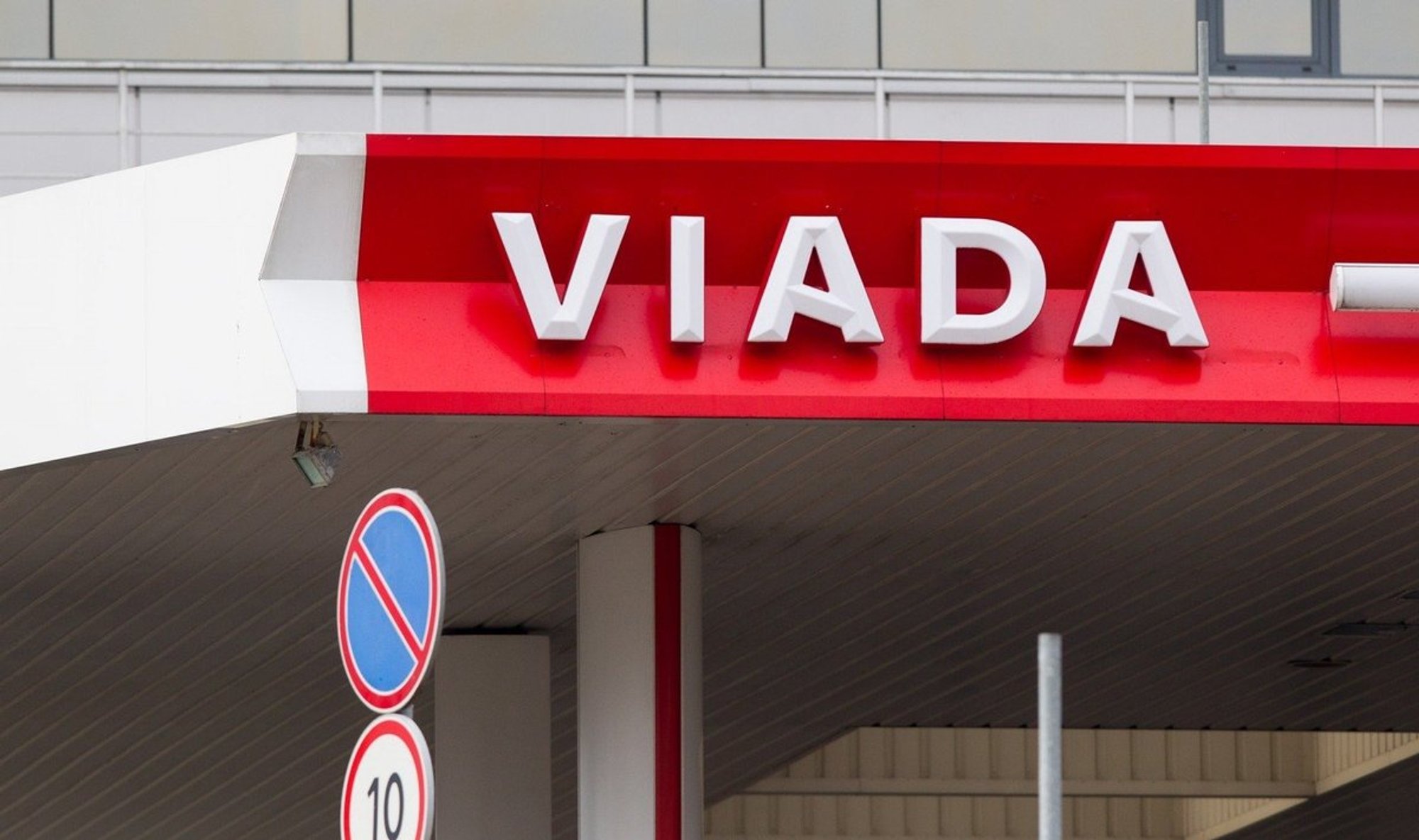 Degalinių tinklas VIADA Ukrainos ginkluotosioms pajėgoms skyrė 250 ...