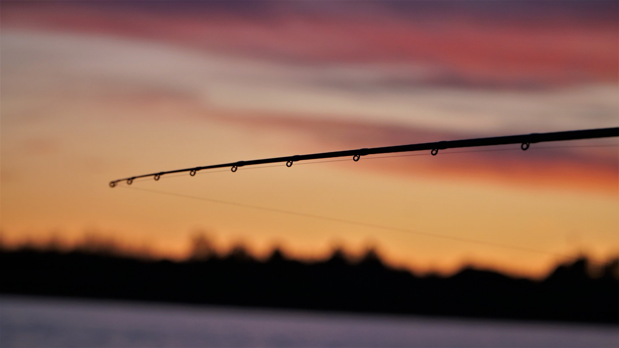 Dėl Akmenos ežero pakrantėje pastatytų terasų ir pirčių priimtas ...