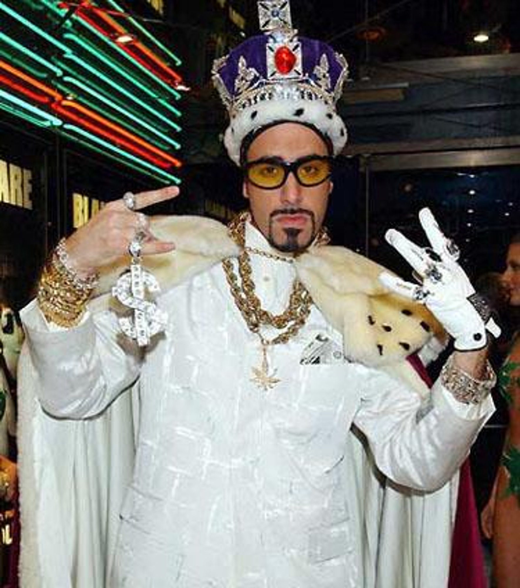 Norima uždrausti Ali G personažą - Delfi veidai