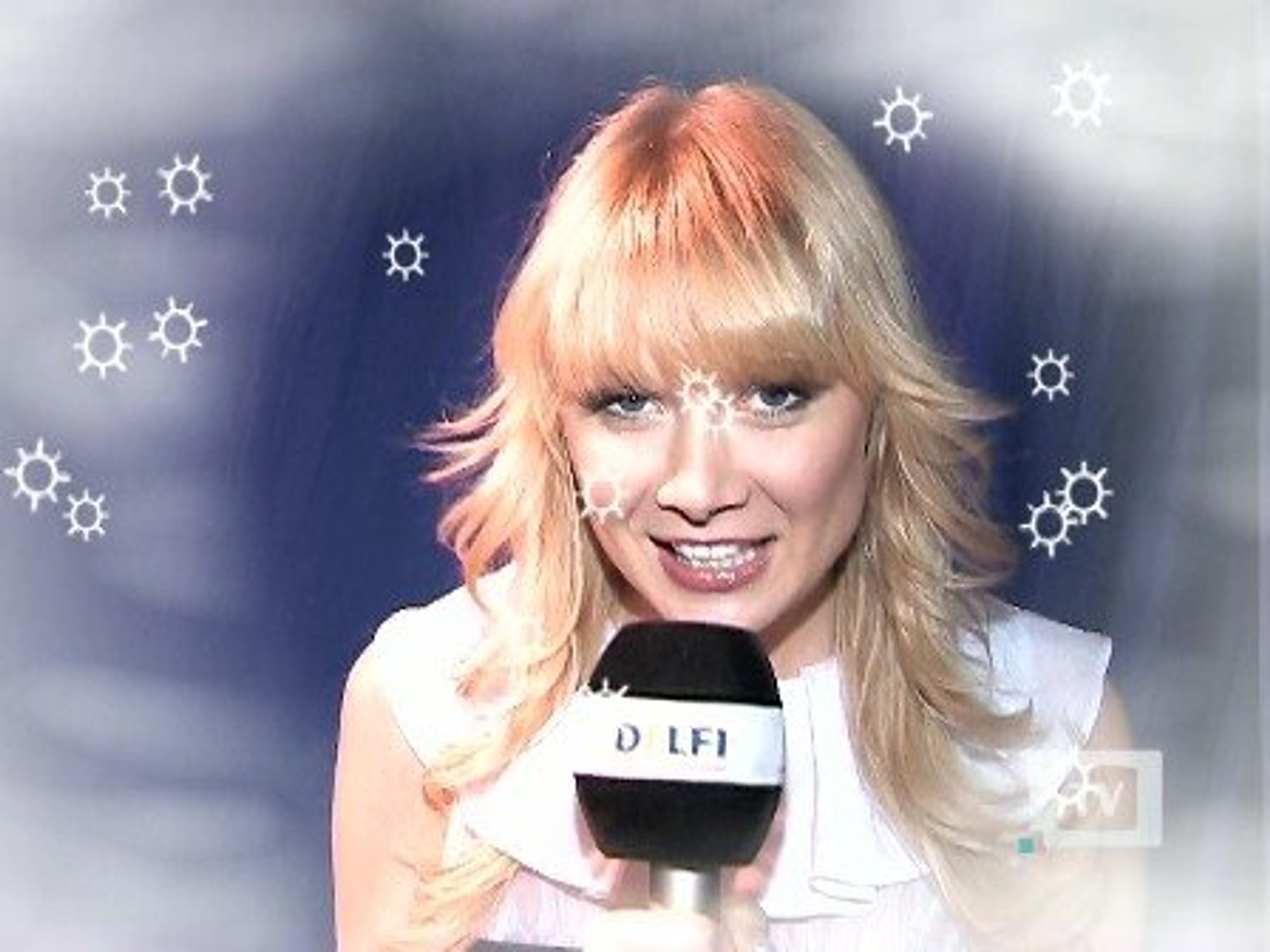 Su šventėmis DELFI skaitytojus sveikina N.Zvonkė - Delfi TV