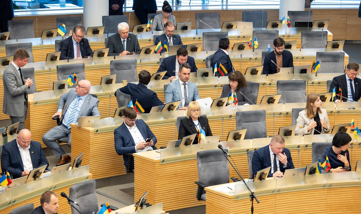 Опрос: на вершине рейтинга политических партий – по-прежнему социал ...