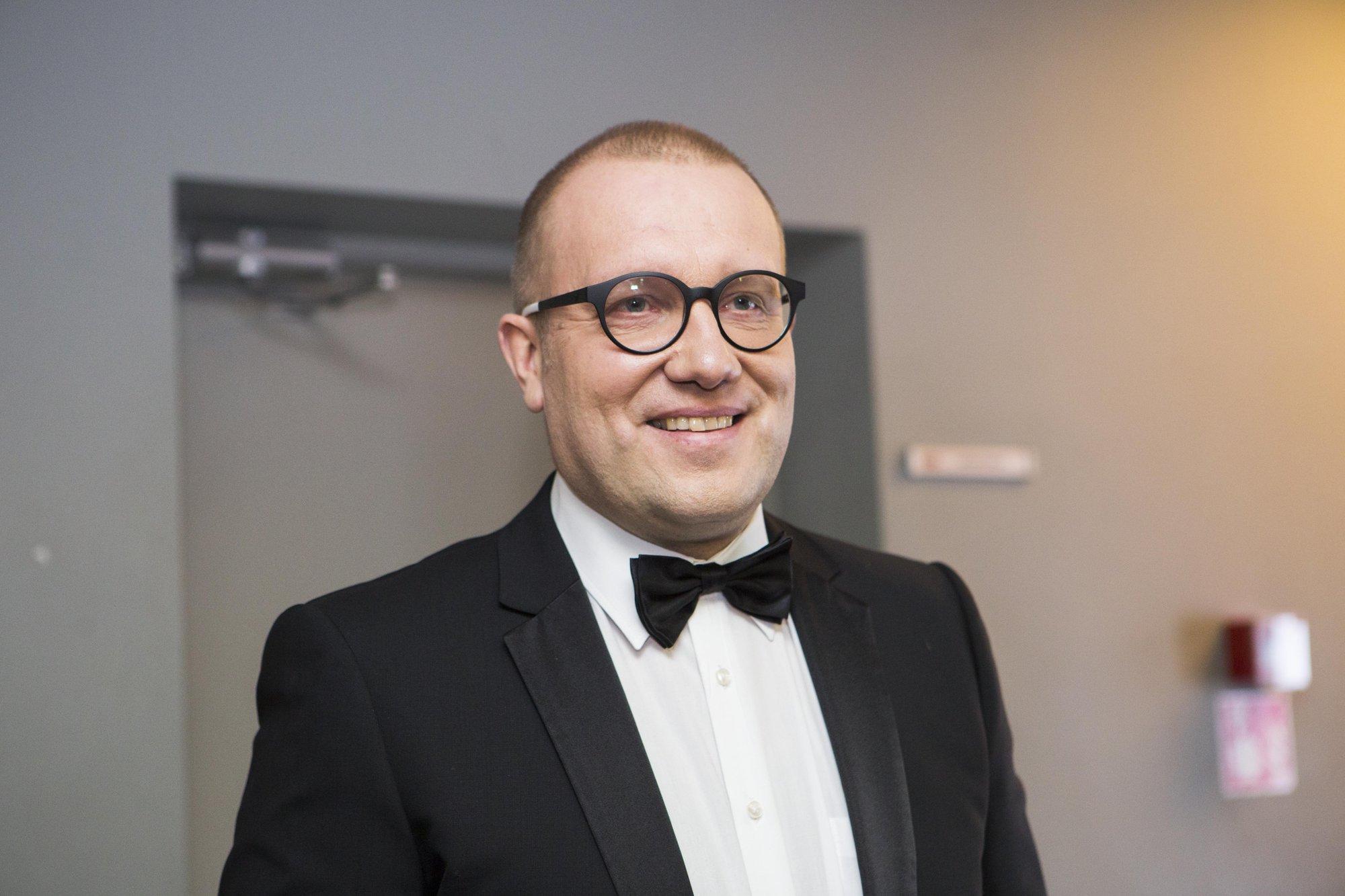 1990-ųjų Lietuvos sekso simbolis Tomas Augulis: dabar ir prieš 25 metus ...