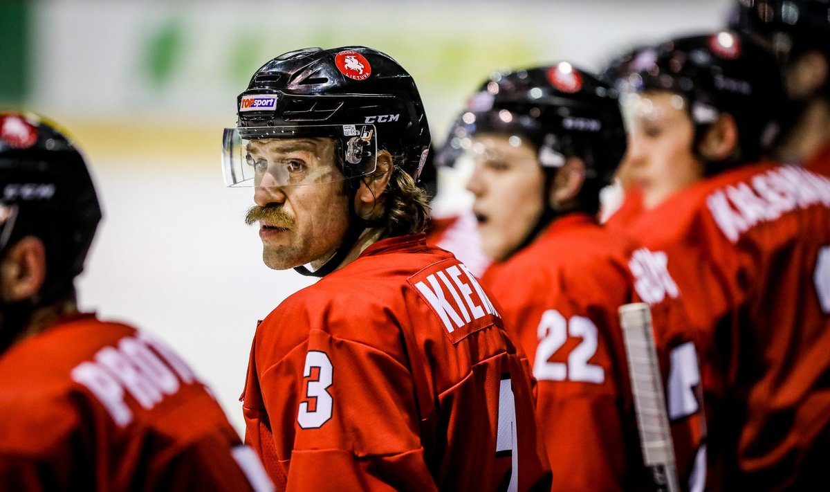 В социальных сетях распространяют просьбу о помощи семье Кераса - Delfi RU