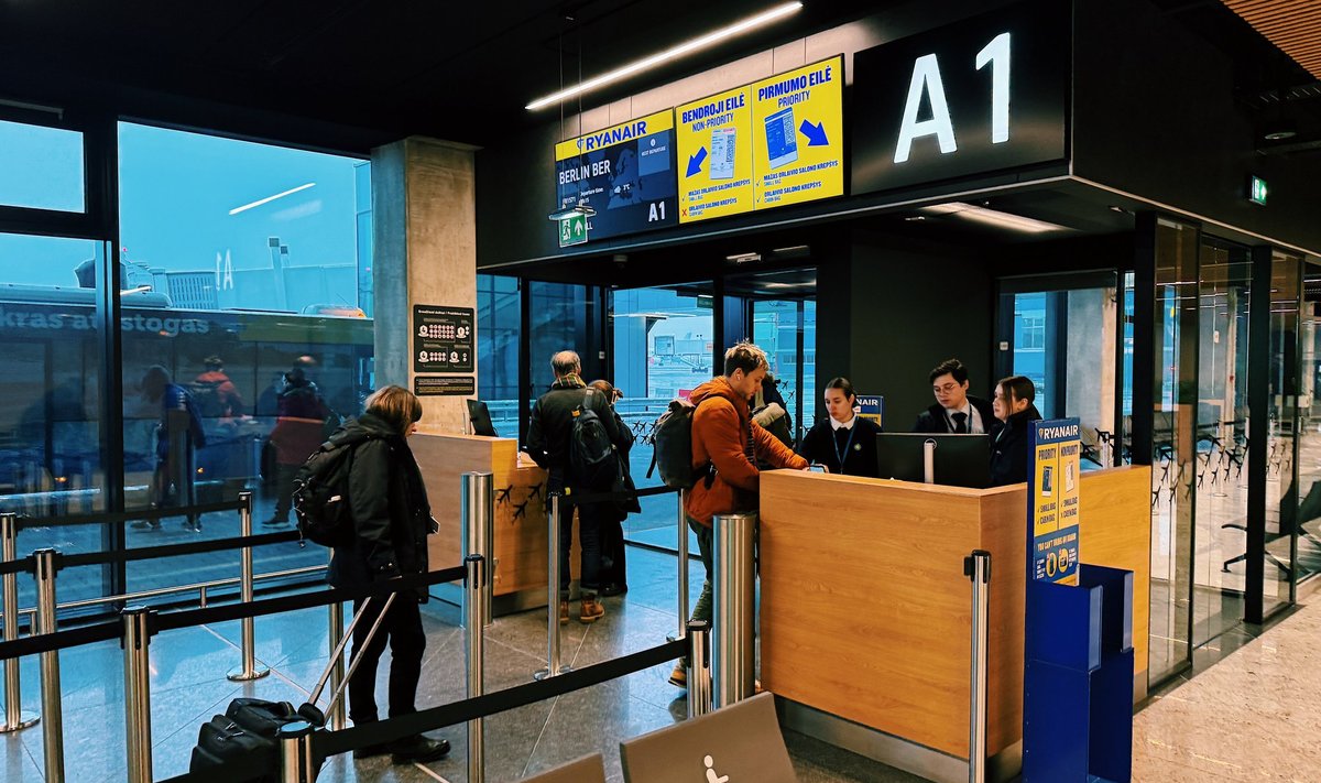 Vilniaus oro uoste skrydžių vėlavimai – atsakė kada atsistatys? - Delfi ...