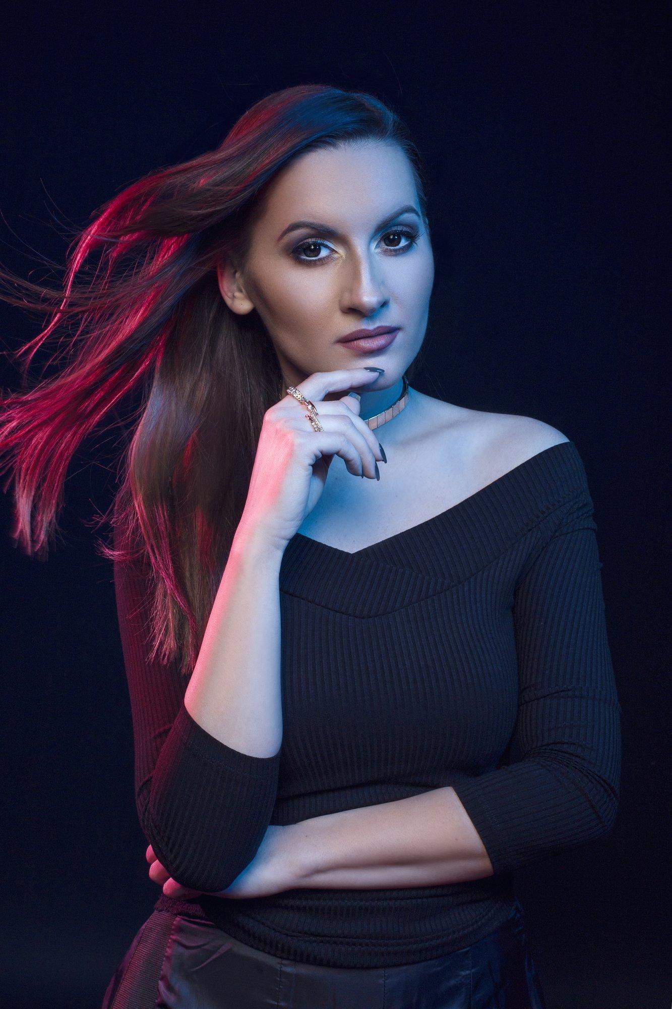 Įvertinkite: dainininkė Dagna pristato „eurovizinę“ dainą „Feel it ...