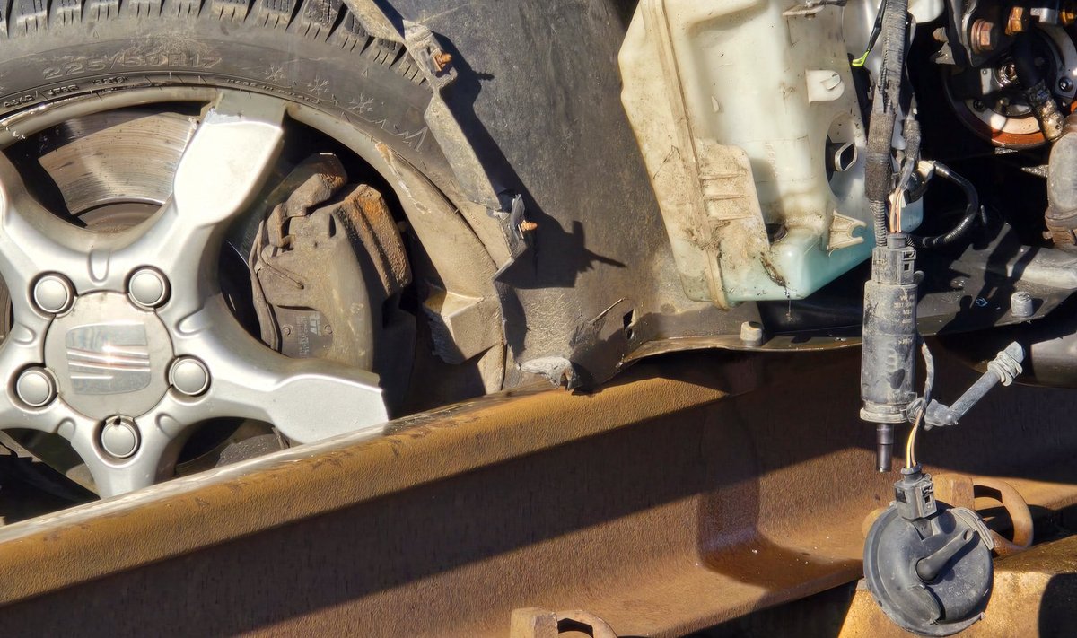 Avarija geležinkelyje – Kalvarijoje lengvasis automobilis susidūrė su ...