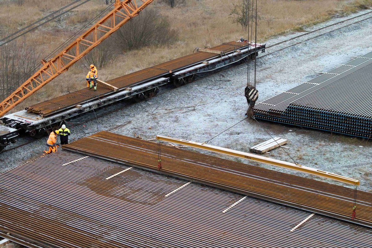 First rails for Rail Baltica tracks arrive in Lithuania - Delfi EN