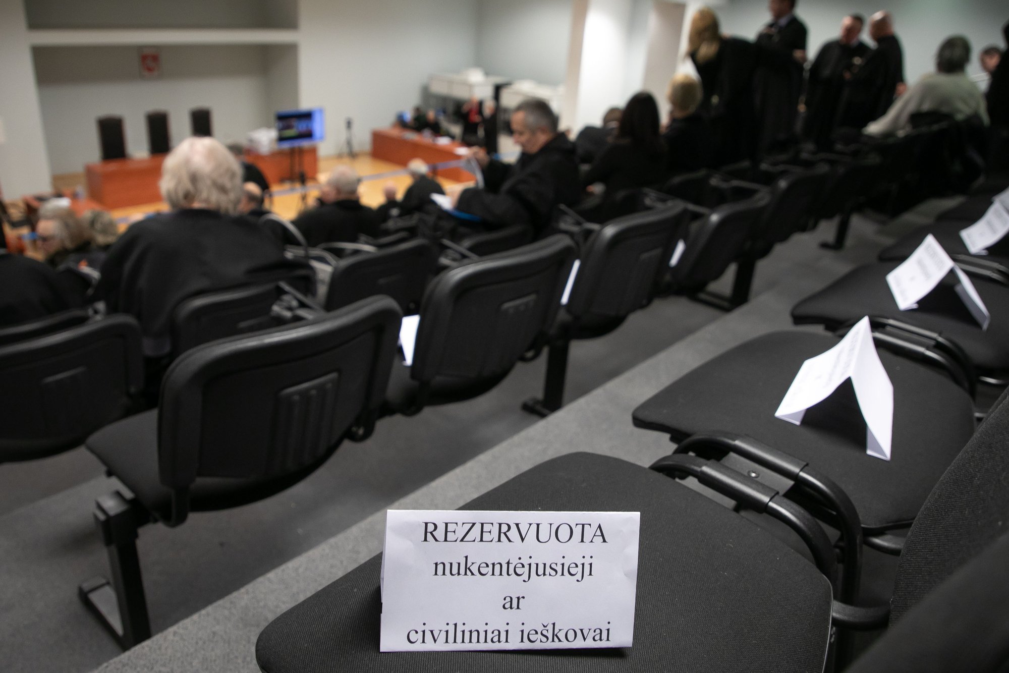 Riaušių bylos liudytojai: Lobovas elgėsi kaip lyderis, susirinkusieji ...