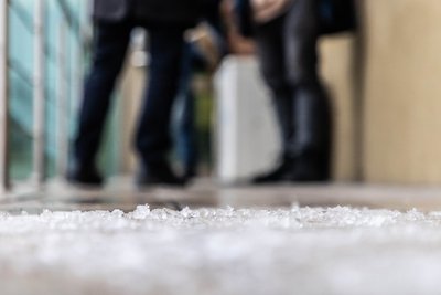Lijundra yra vienas pavojingiausių žiemos reiškinių - Delfi