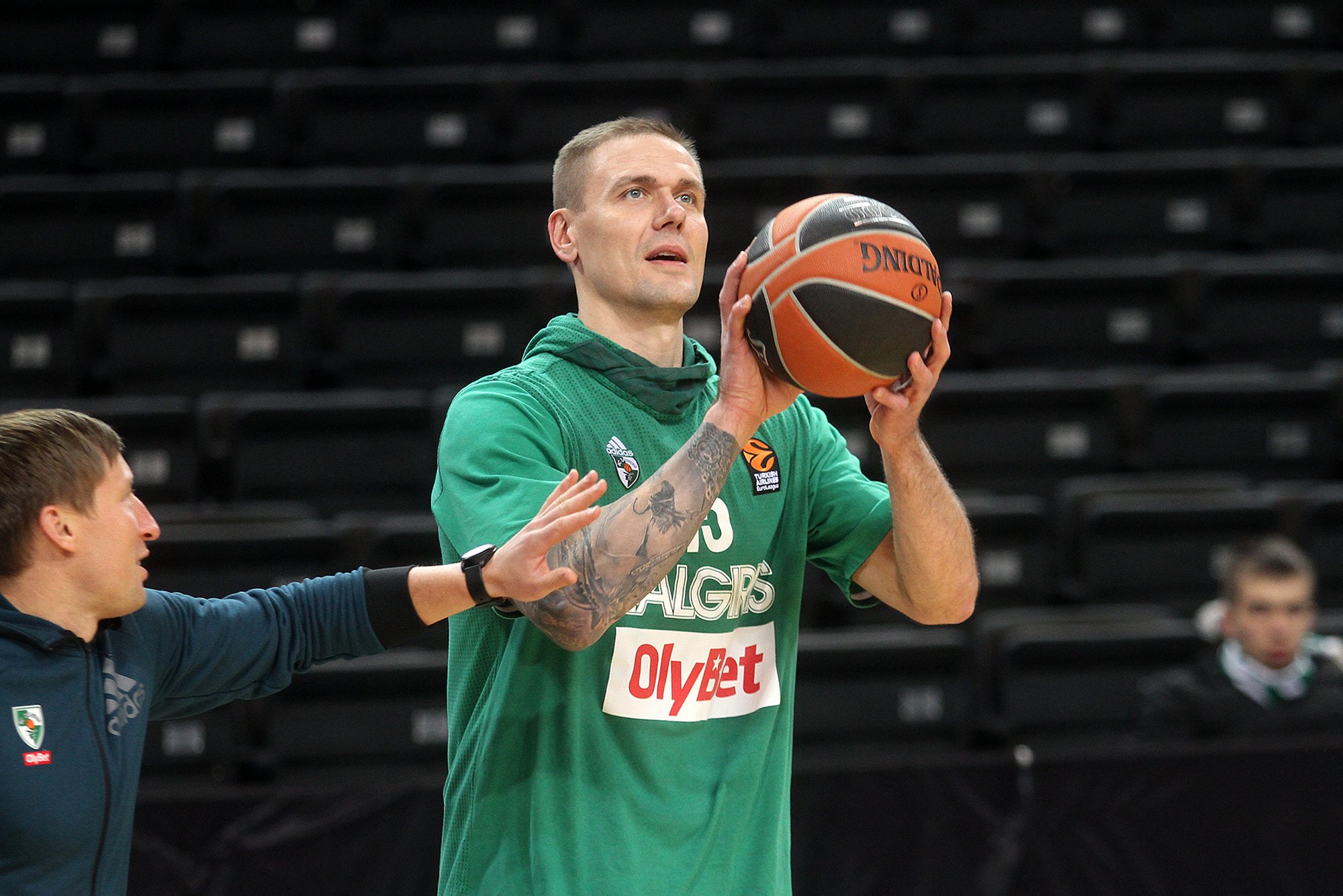 Mados klyksmas: aukščiausi LKL krepšininkai – dažniau ant suolo nei ...