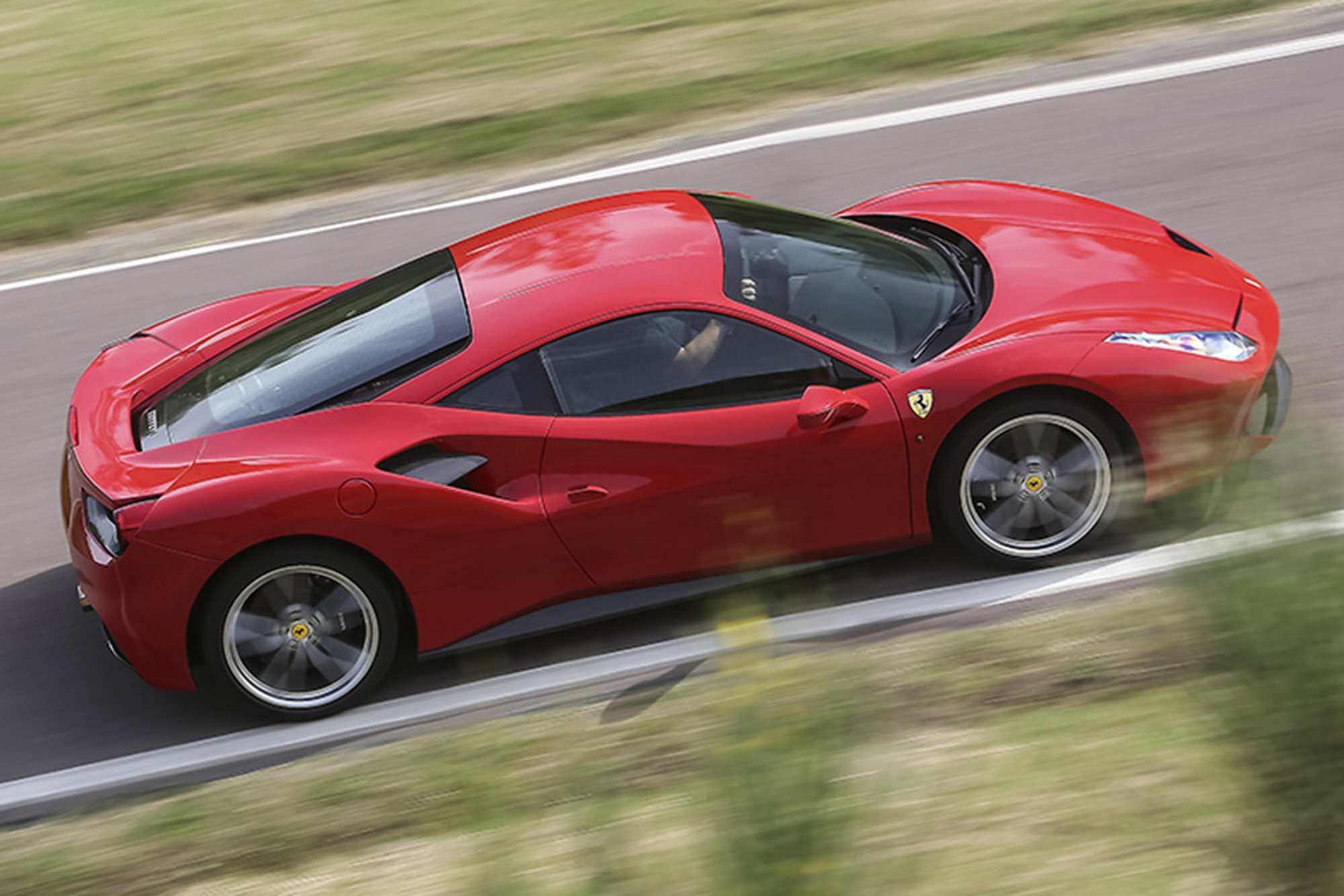 „Ferrari 488 GTB“ išrinktas labiausiai geidžiamu 2017 metų automobiliu ...