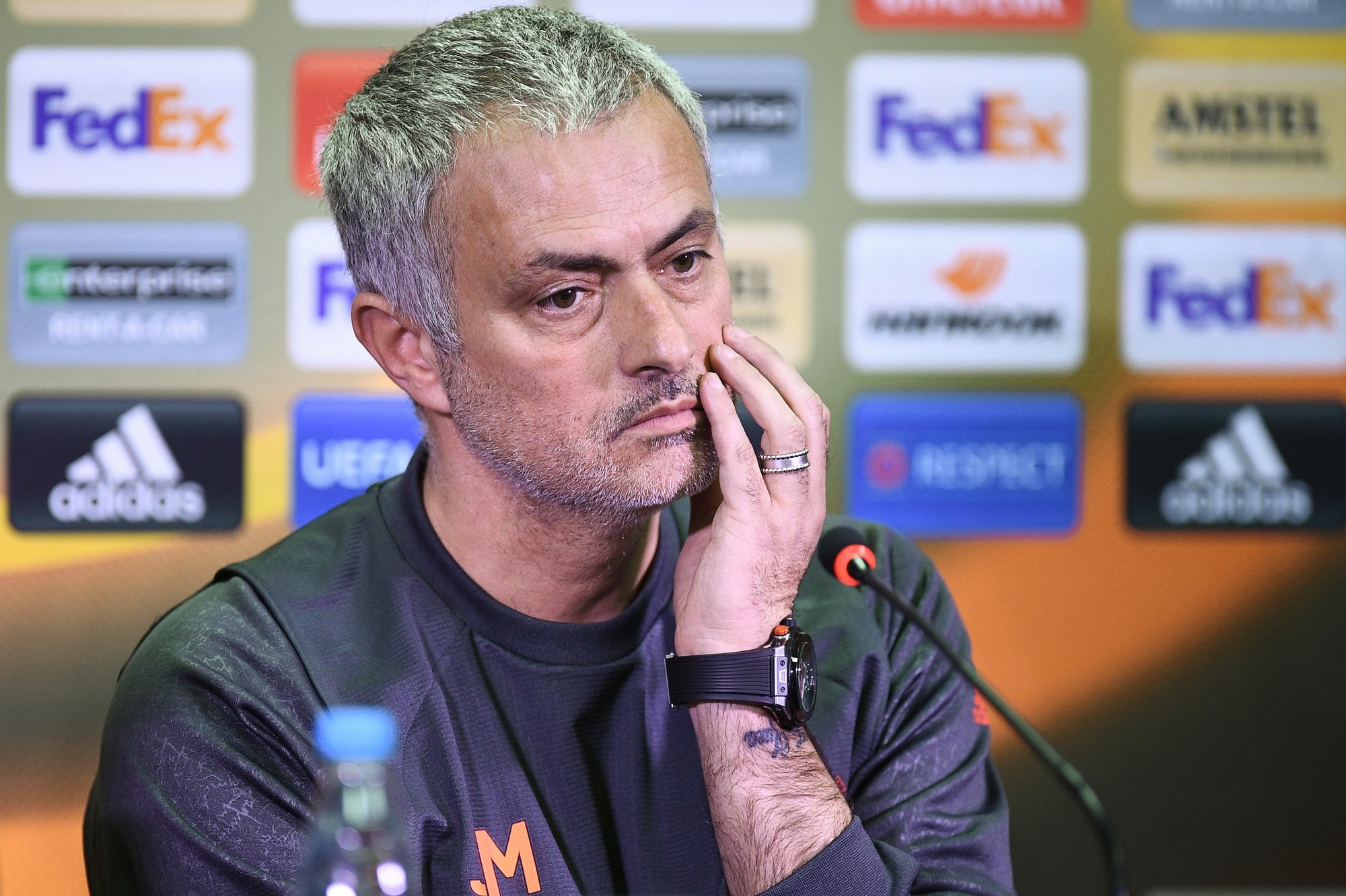 J. Mourinho kritikavo Rostovo stadiono veją - Delfi sportas