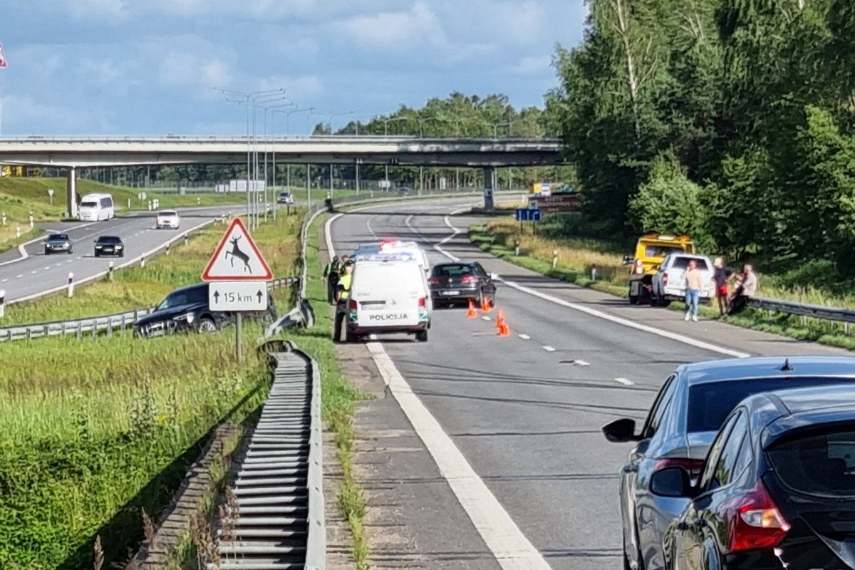 Avarija magistralėje A1 – vienoje iš mašinų buvo kūdikis ir mažametė ...