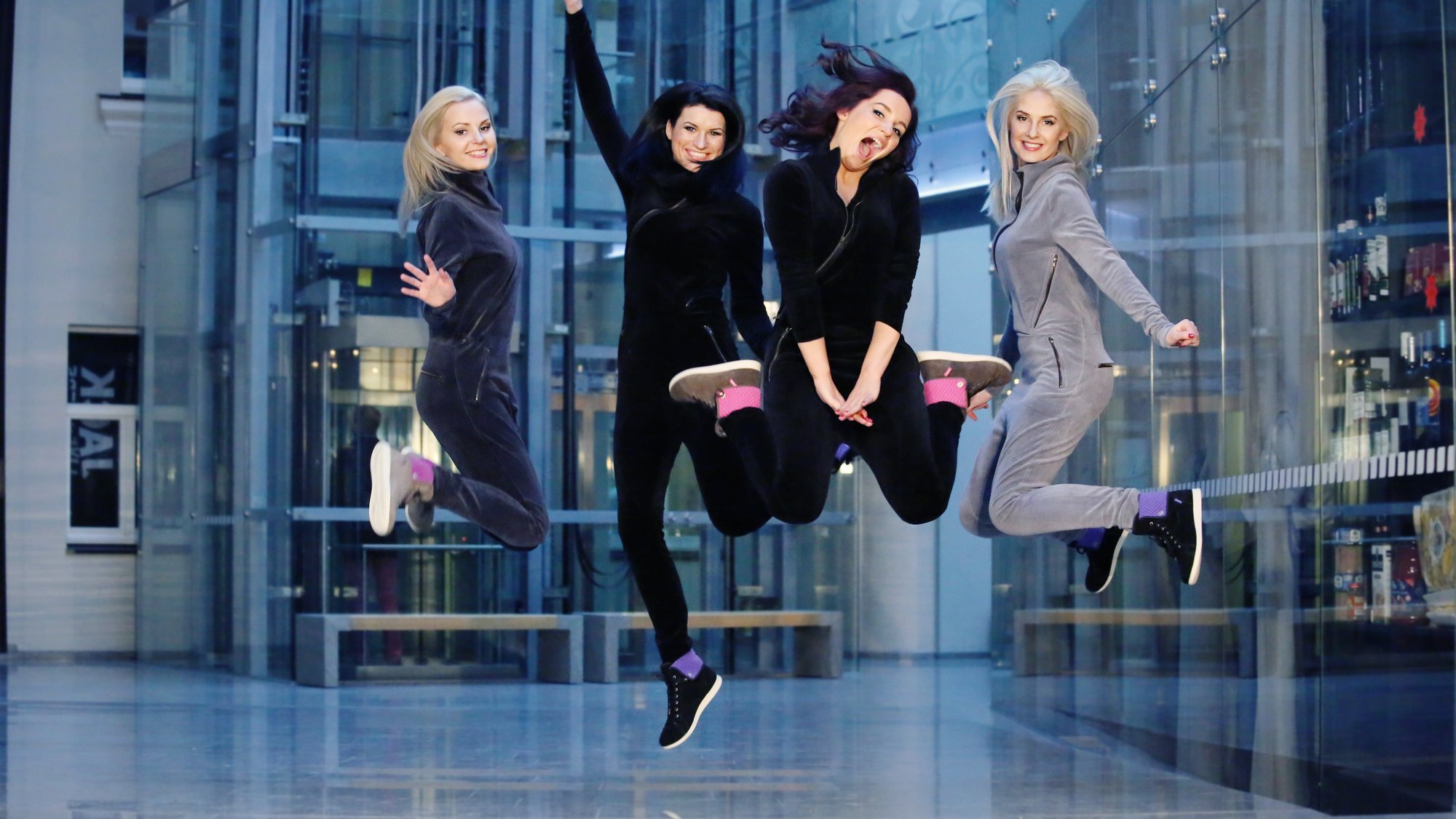 K. Ivanova grįžta į sceną su merginų pop grupe „MAGNIT” bei pristato ...