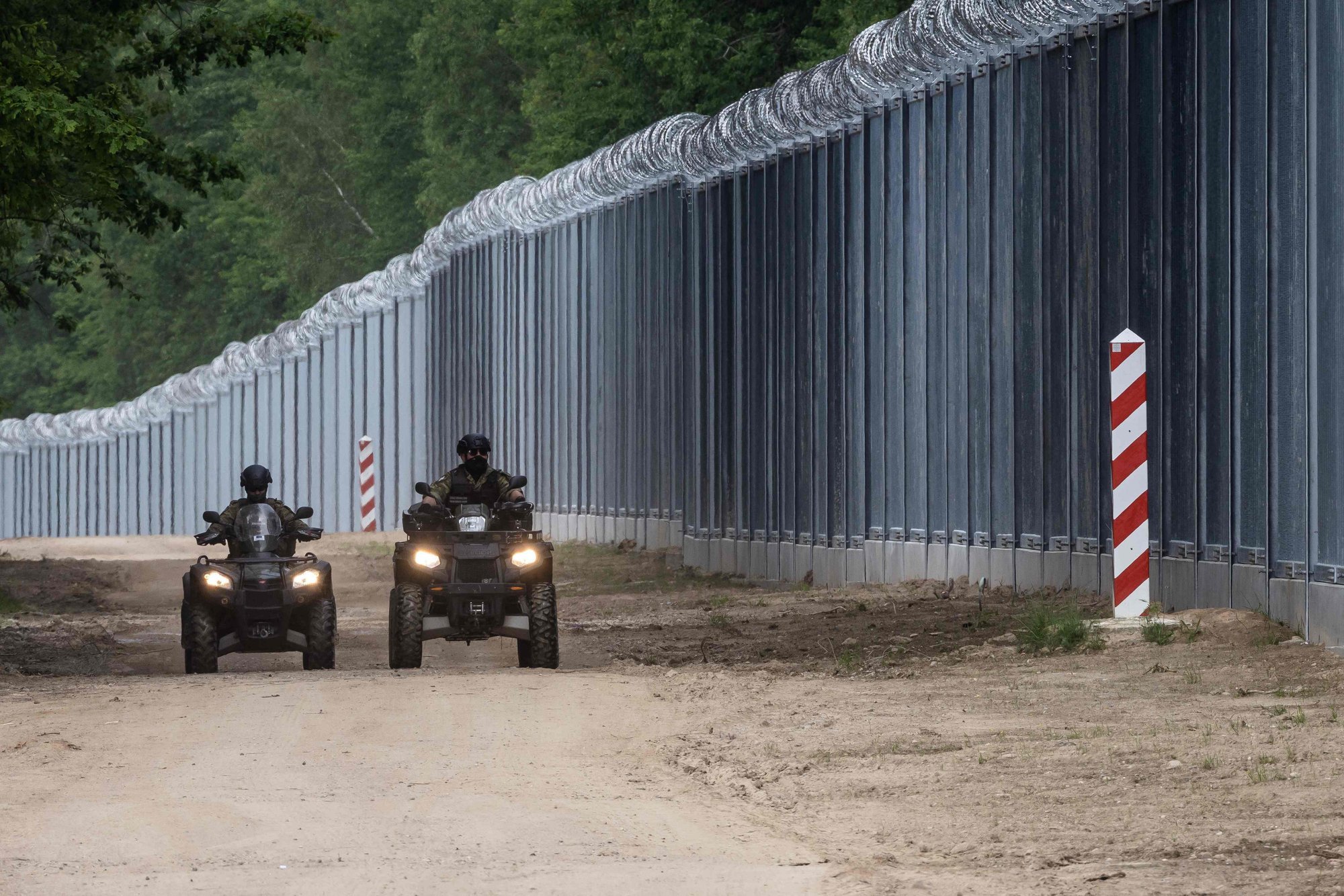 New X-ray system on border with Belarus expected to help cut smuggling ...