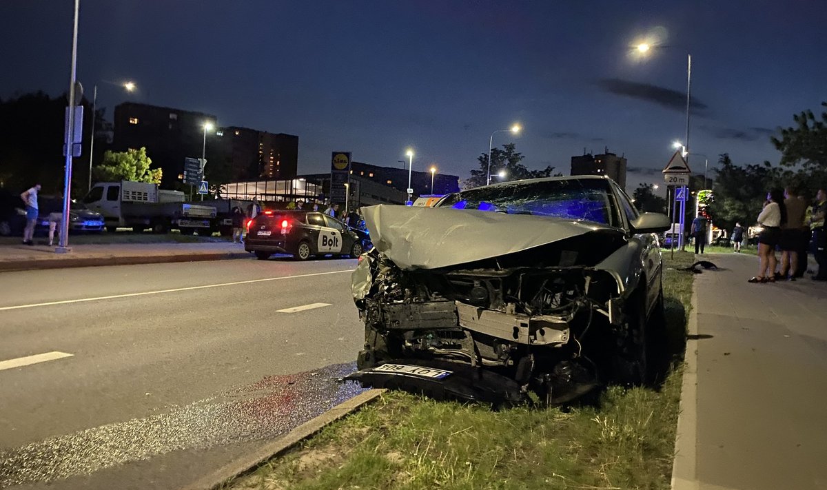 Girtas baltarusis greitį viršijo 60 km/val., bet atsakomybės išvengė ...