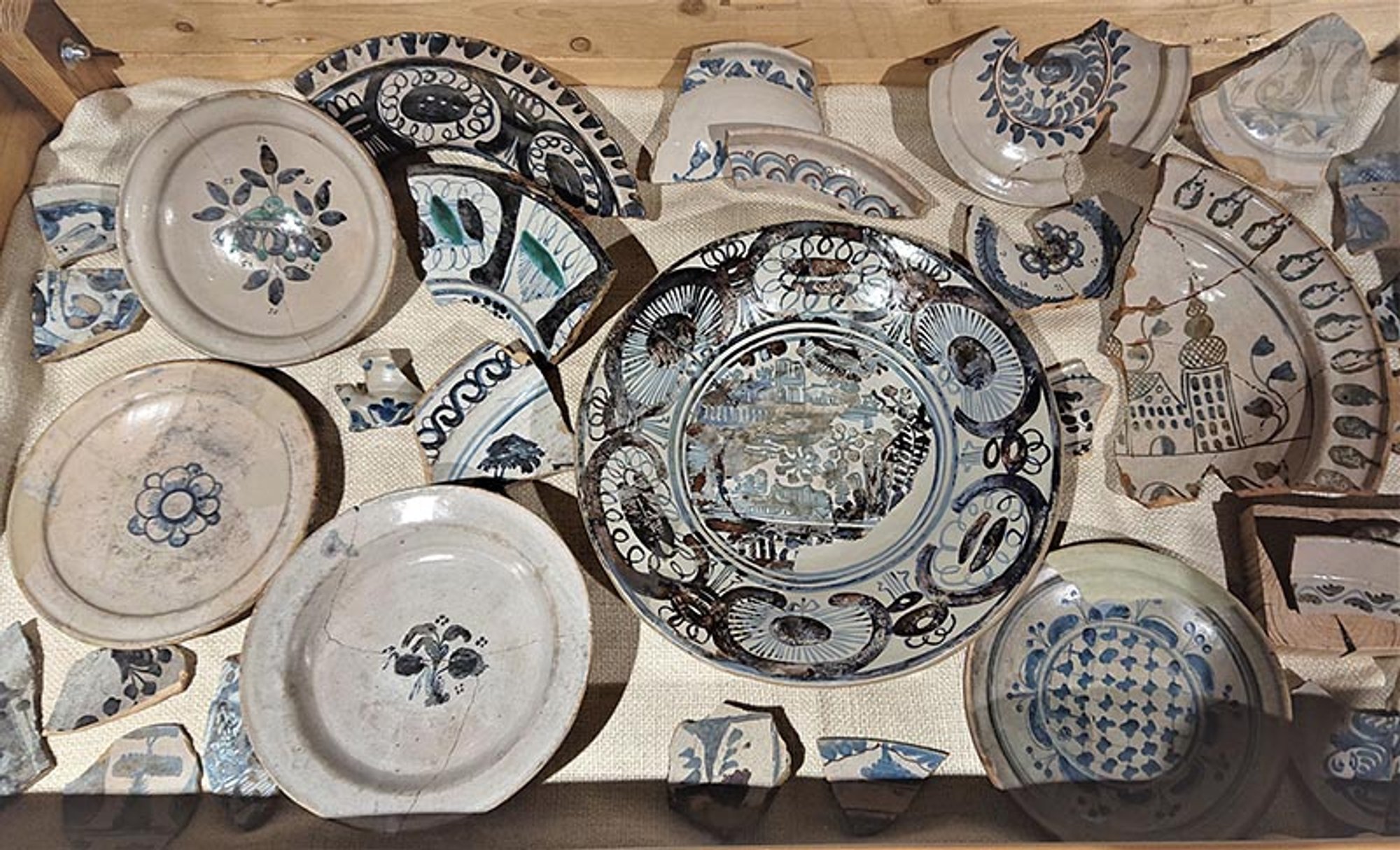 Klaipėdos senamiestyje – stulbinami archeologų radiniai: indų šukėse ...