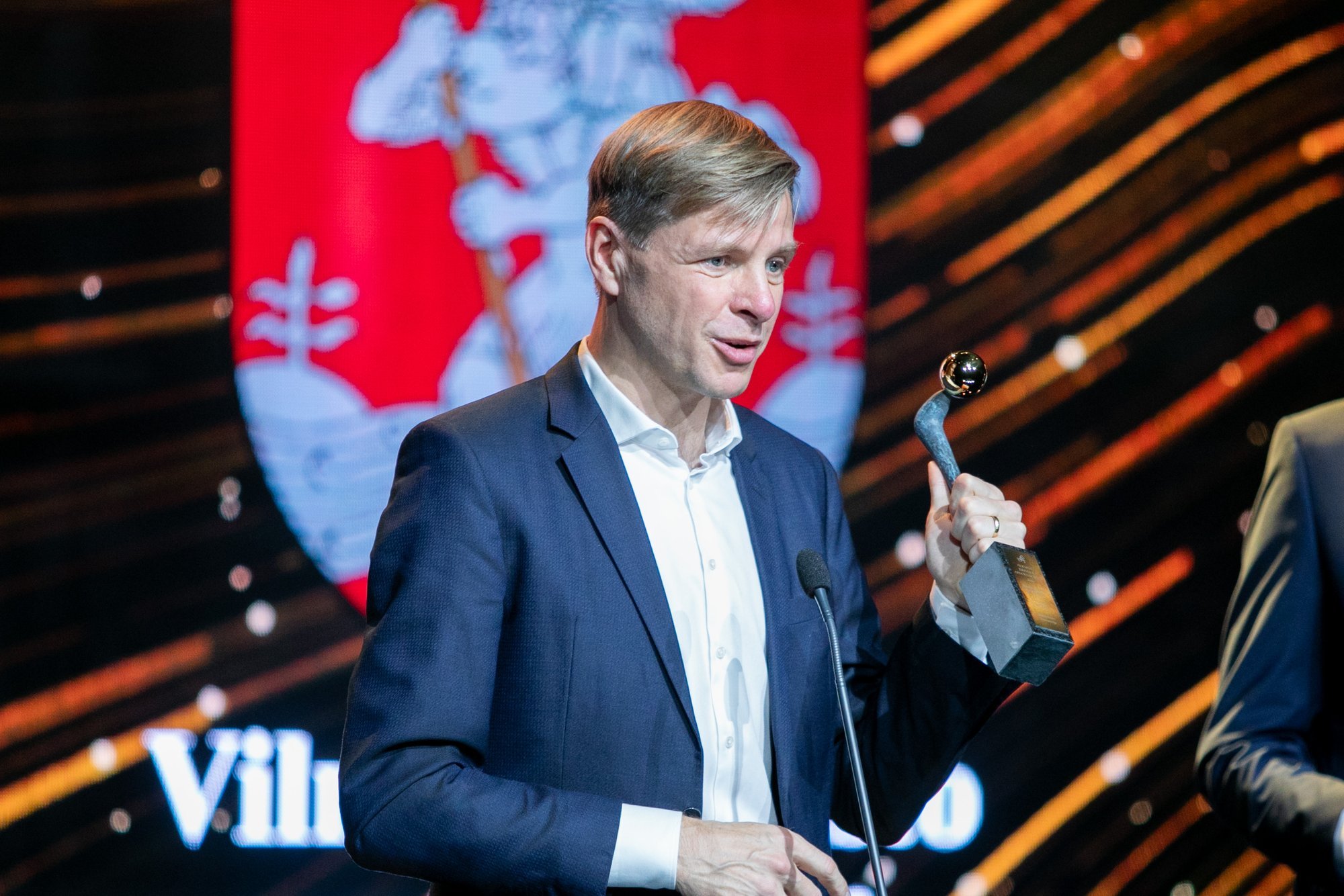 Mayor: Vilnius won't rush to remove Soviet relics from cemeteries ...