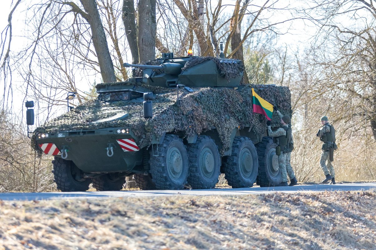 Defence Ministry buys additional Vilkas Boxer IFVs for EUR 370mn - Delfi EN