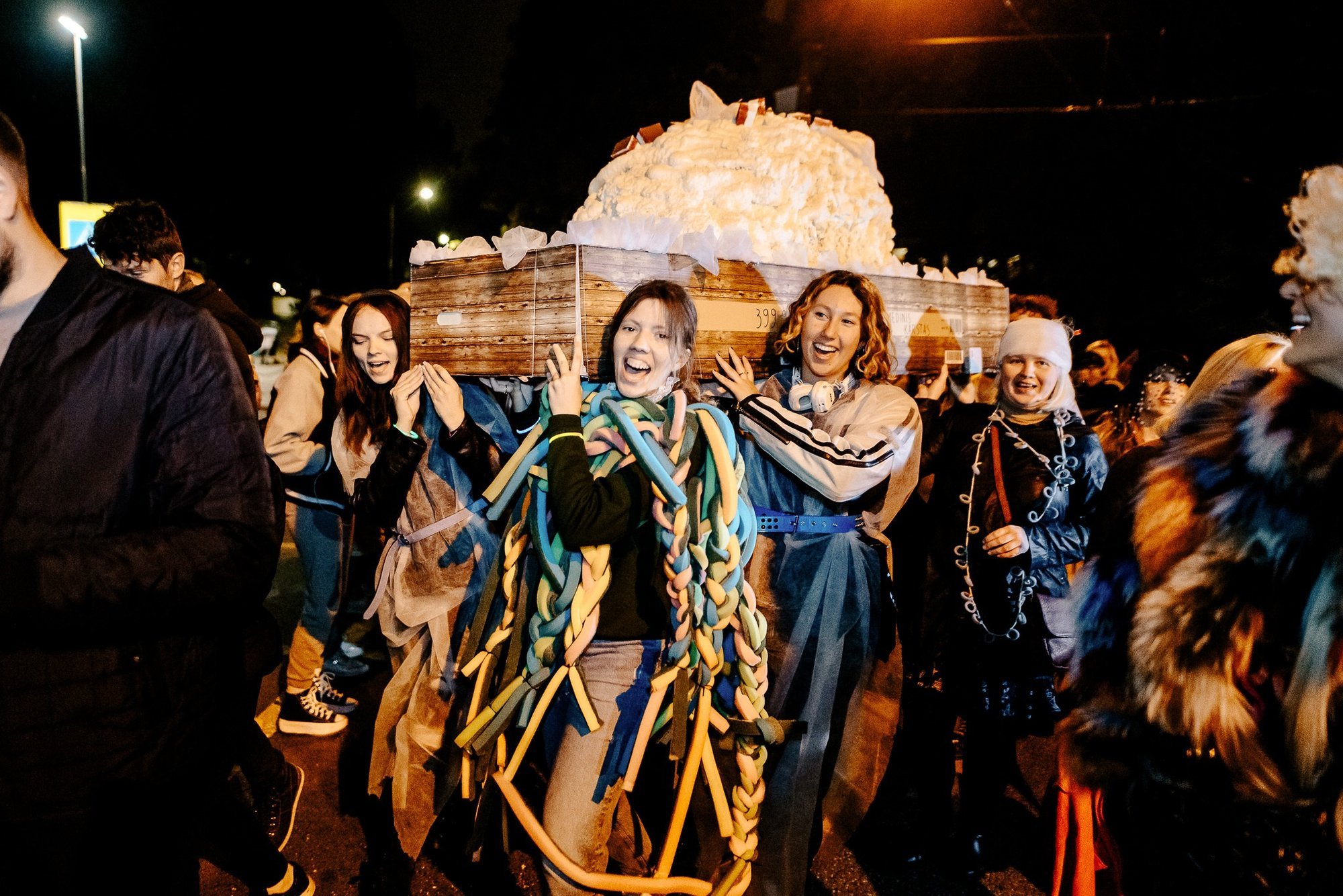 Kaune praūžė „Fluxus festivalis“: daugiatūkstantinė minia kopė į ...