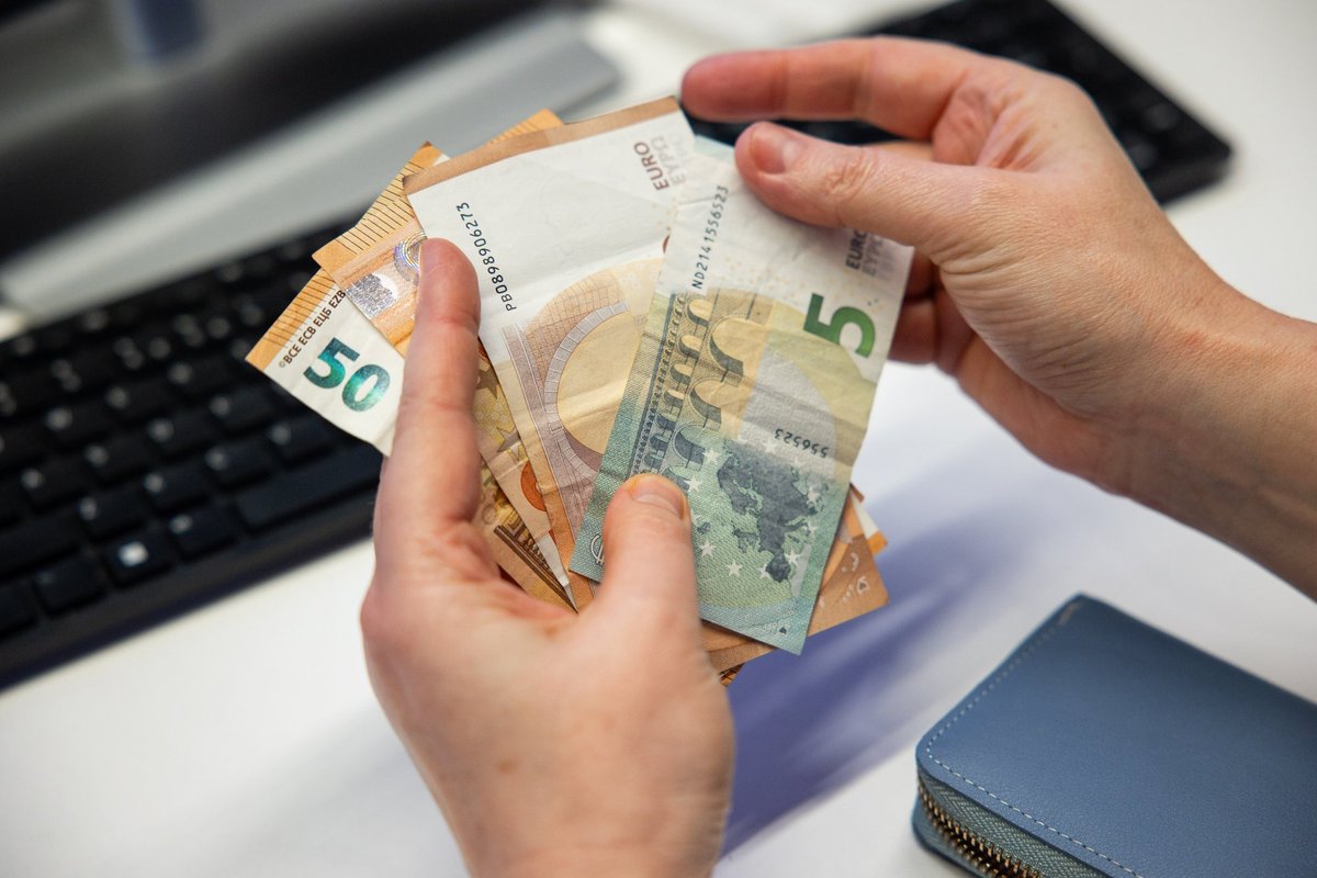 Average wage in Lithuania up by 10% in 2024 - Delfi EN