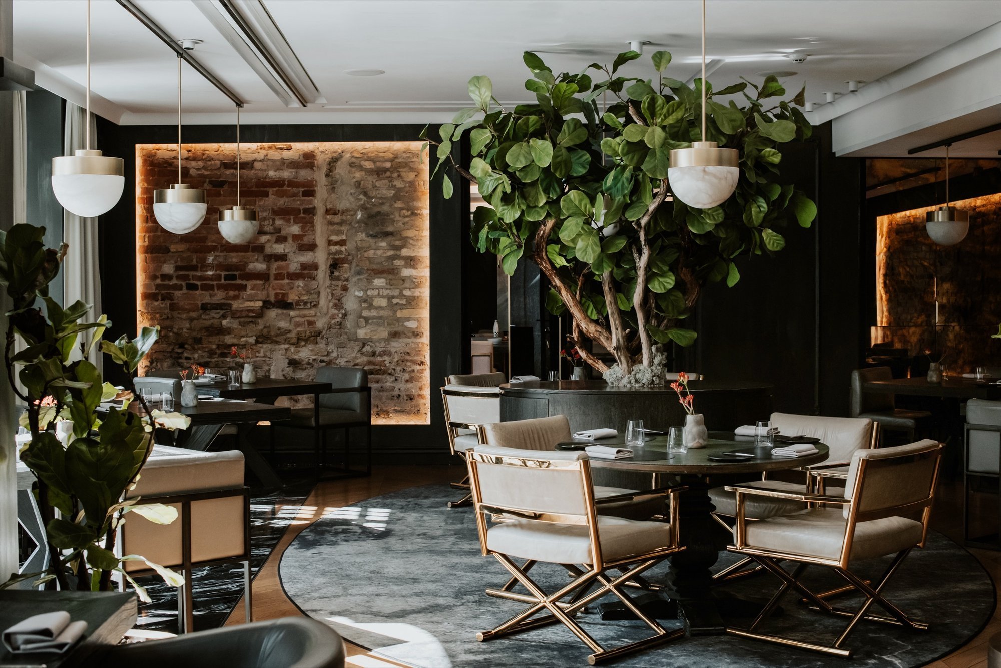 Vienas geriausiai vertinamų restoranų Vilniuje: meniu paslaptis ...