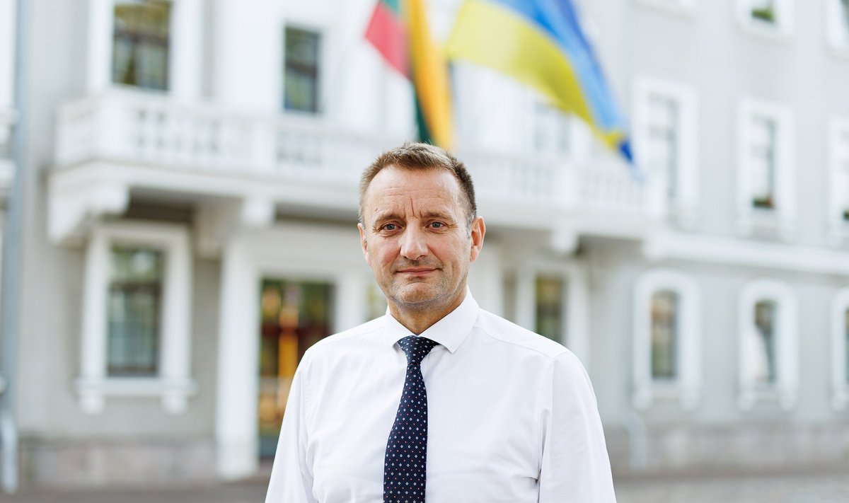 Šiaulių miesto tarybos nario Lukošaičio „čekiukų“ byloje liudys meras ...