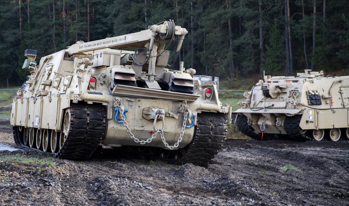 JAV žiniasklaida sujudo dėl incidento Pabradėje: jau pakomentavo ir Trumpas - Delfi