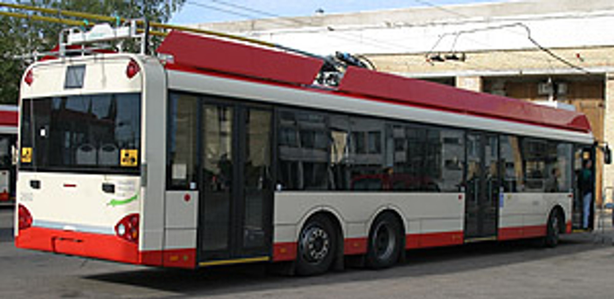 Vilniaus troleibusų keleiviams – reklaminių vaizdo klipų dozė - Delfi ...