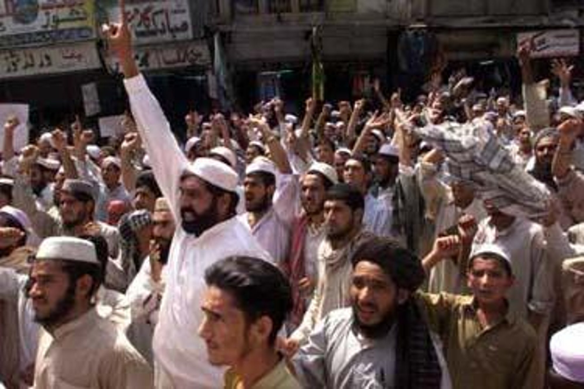 Pakistanas nenutrauks ryšių su Talibanu - Delfi