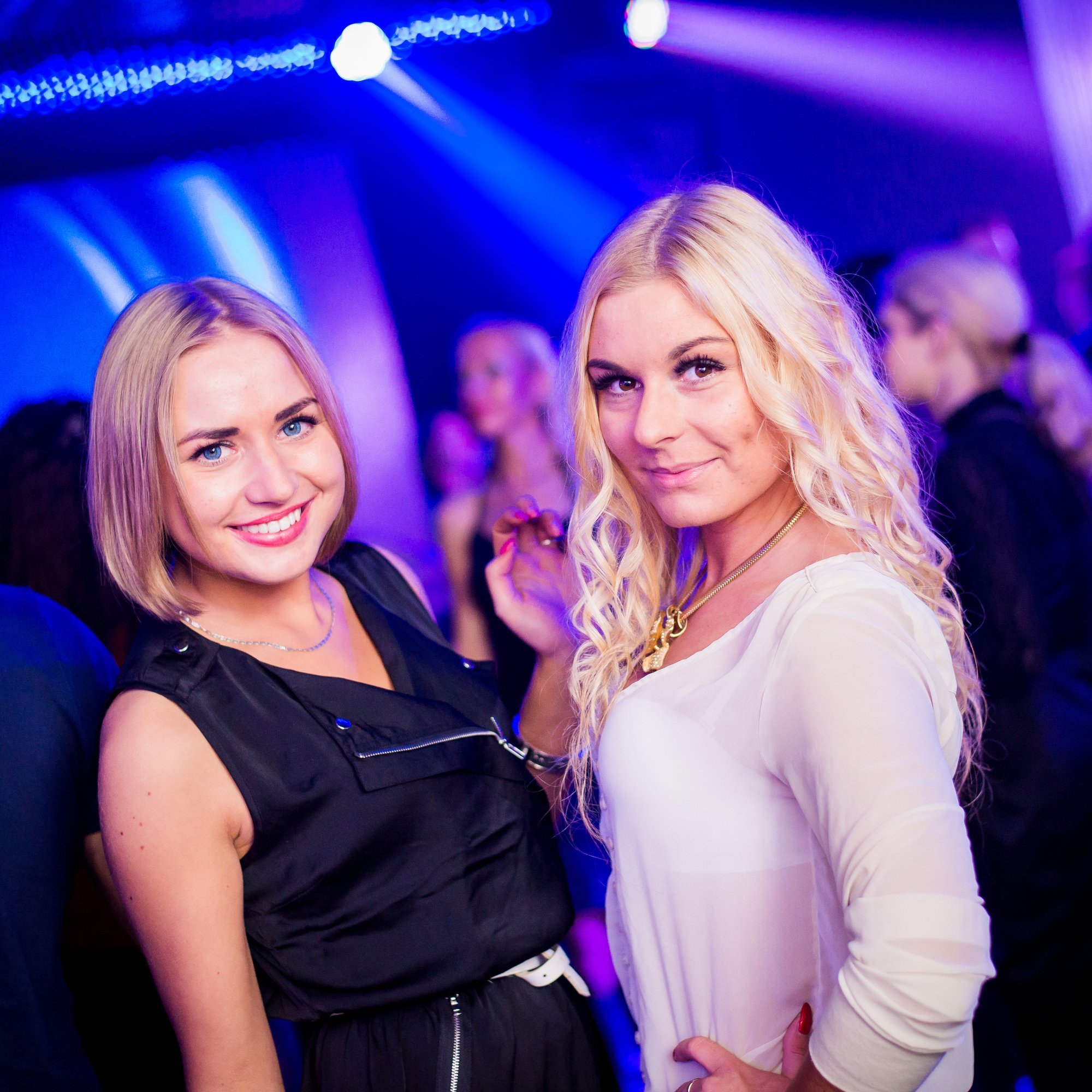 Sashos Song kocerte – gražuolės klaipėdietės - Delfi veidai