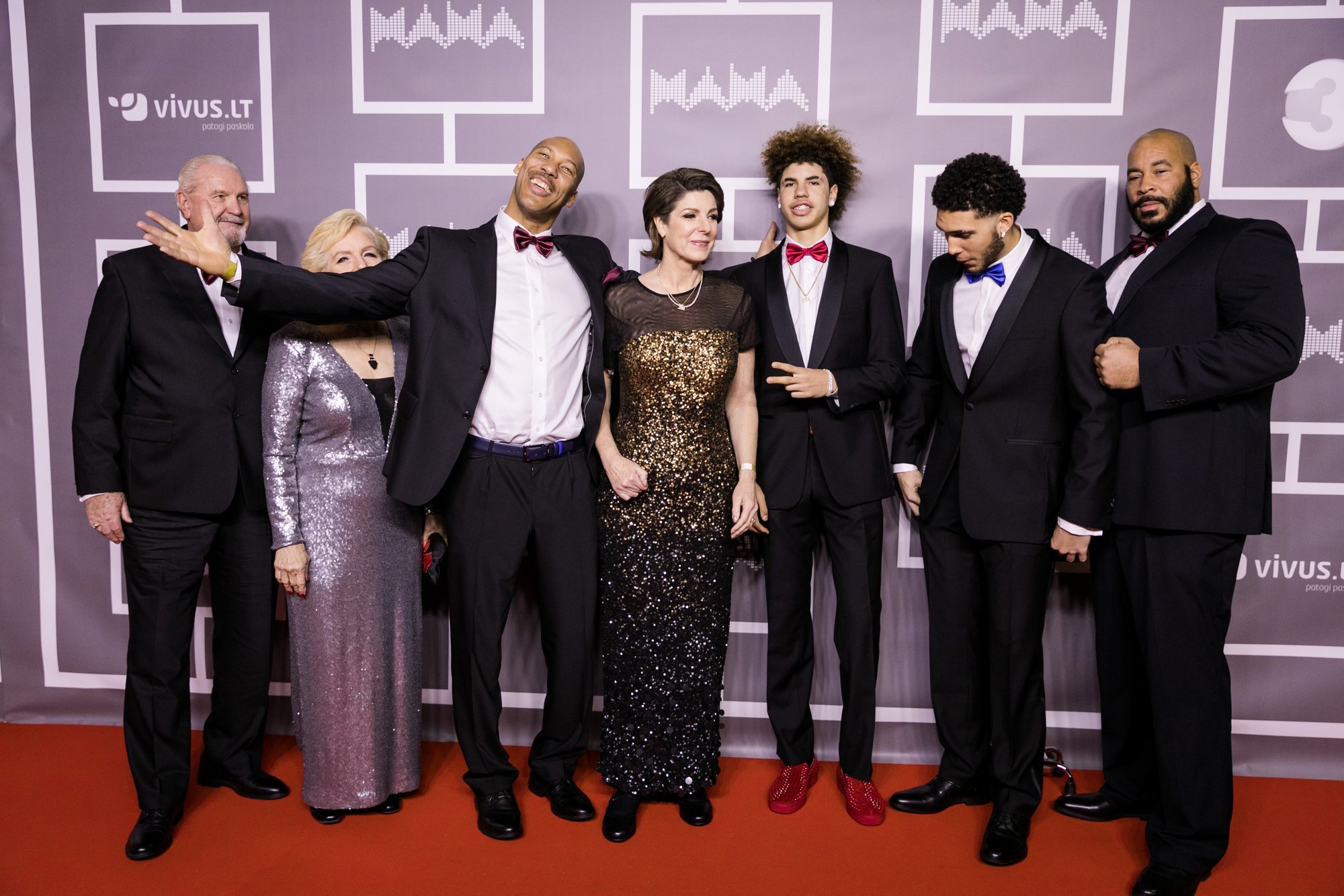 Į „Pelėdų kalno“ premjerą Kaune atvyksta ir garsioji Ballų šeima ...