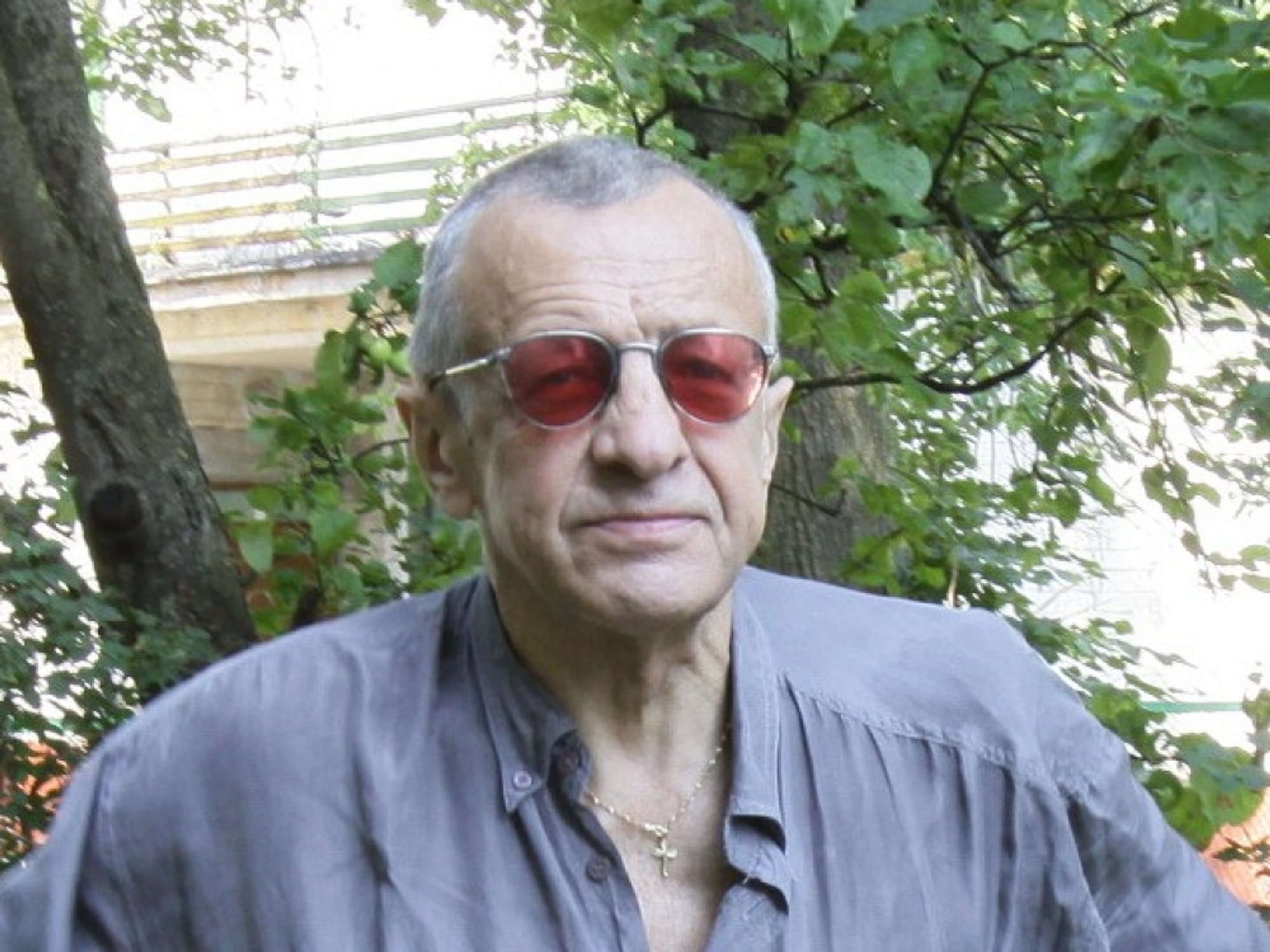 Stuburą susižeidęs aktorius R.Ramanauskas: be lazdos nedrąsu - Delfi ...
