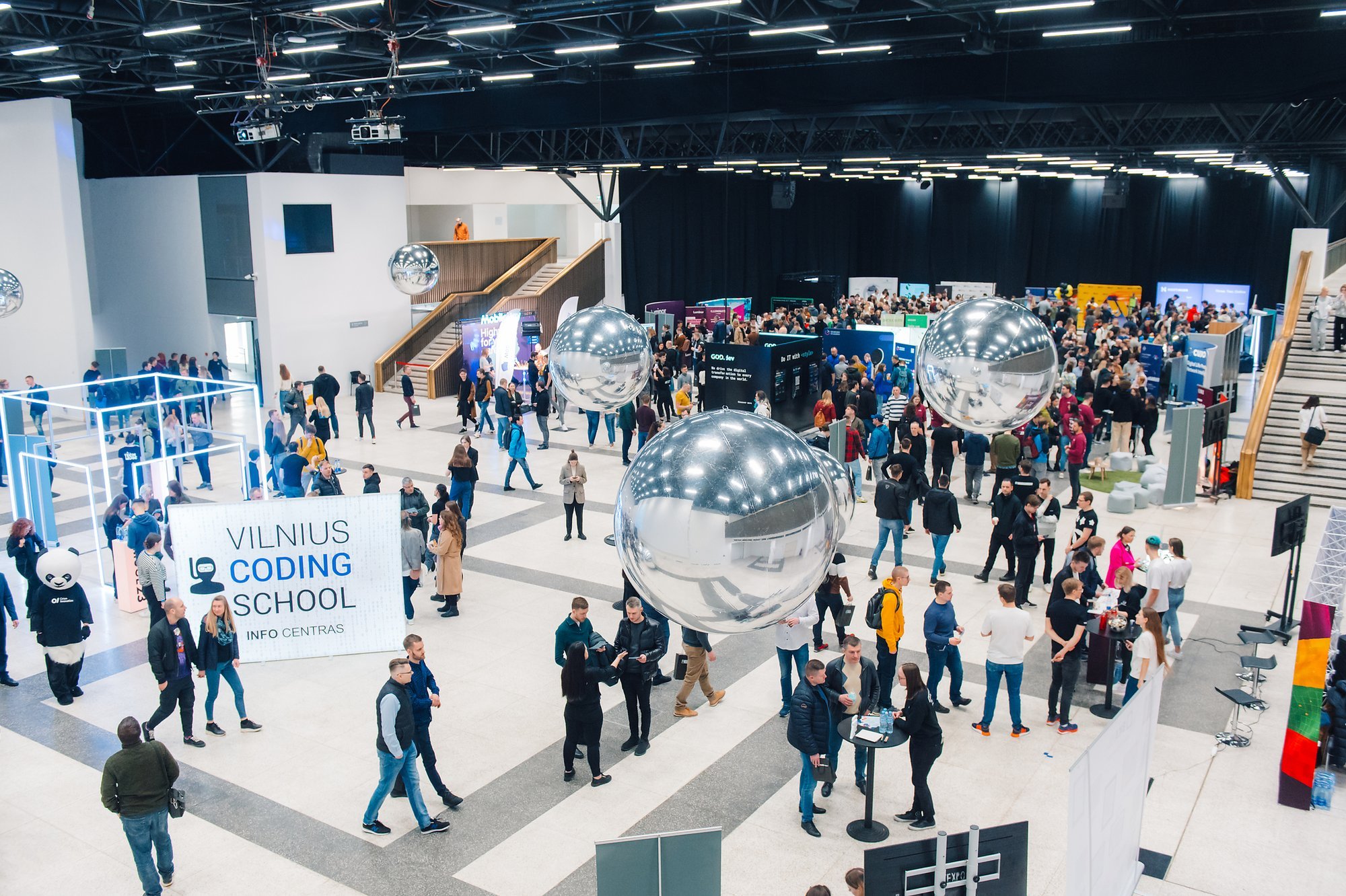 IT darbdavių TECH MUGĖ sutraukė daugiau nei 4 tūkst. lankytojų, įvyko ...