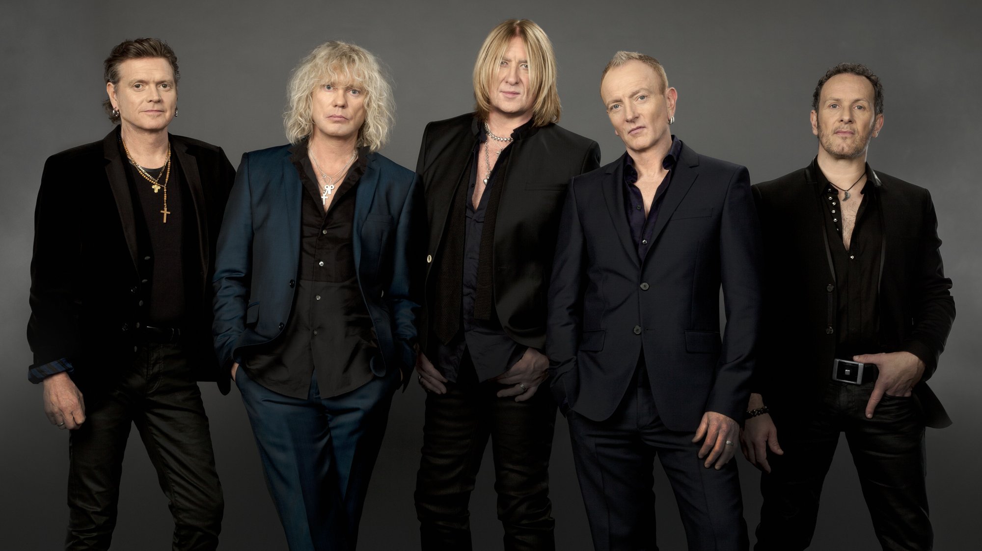 „Def Leppard” koncerte – cukraus lietus - Delfi veidai