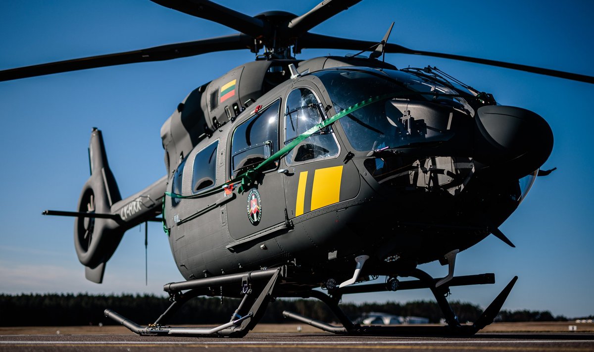 Border guards receive new helicopter for observing Russia-bound trains ...
