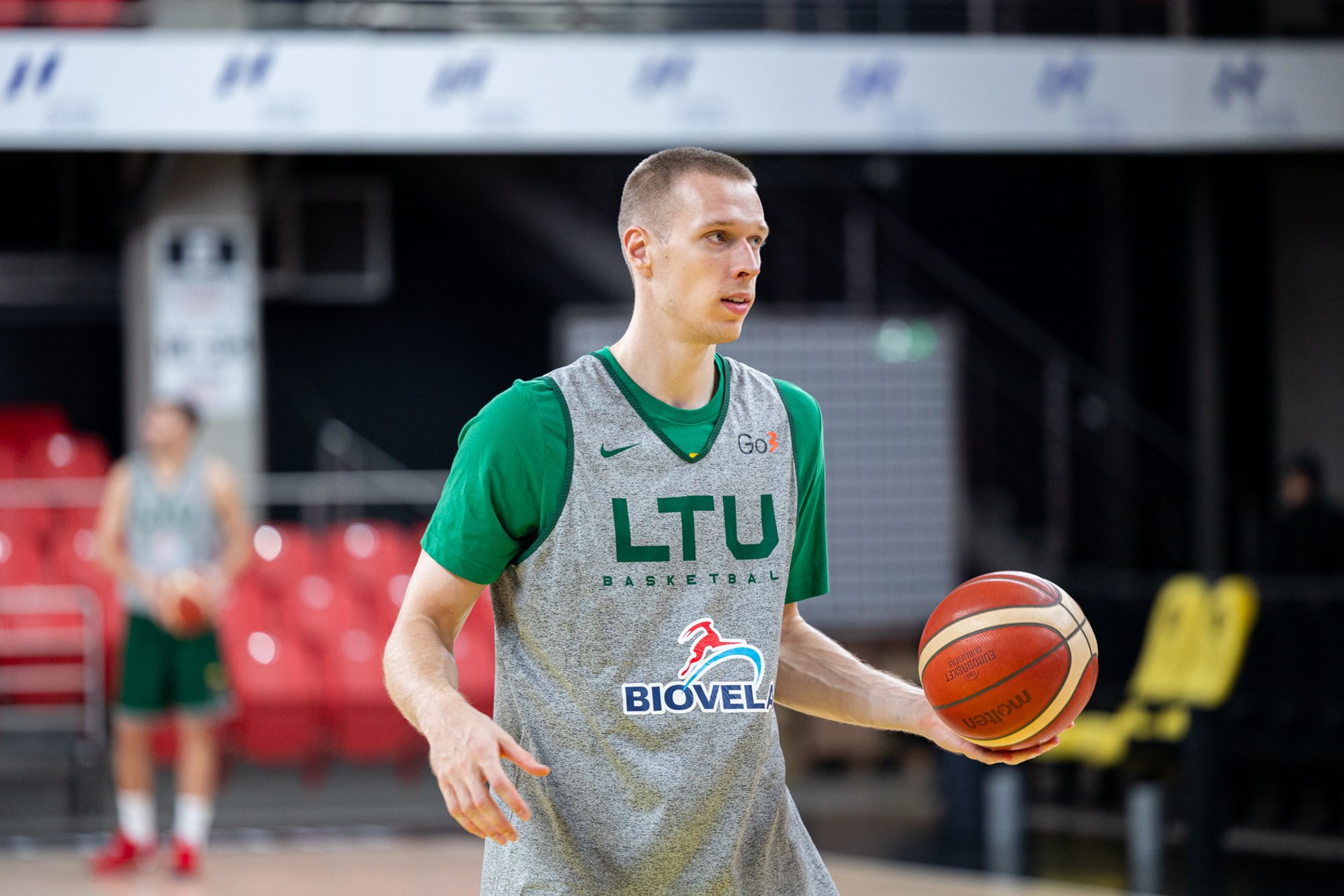 Martynas Echodas - Delfi