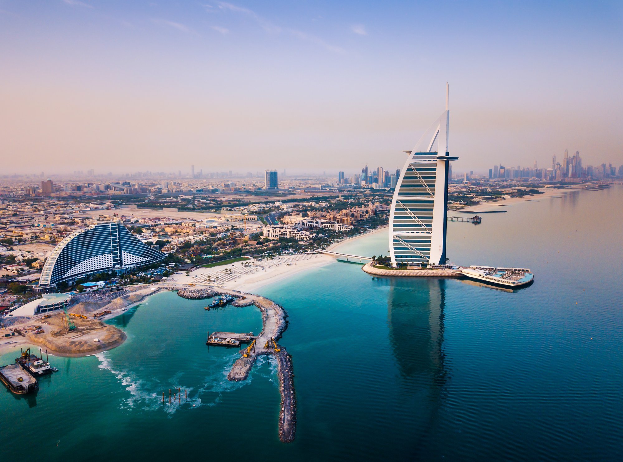Pasaulį rekordais stebinantis Dubajus vis labiau traukia lietuvių ...