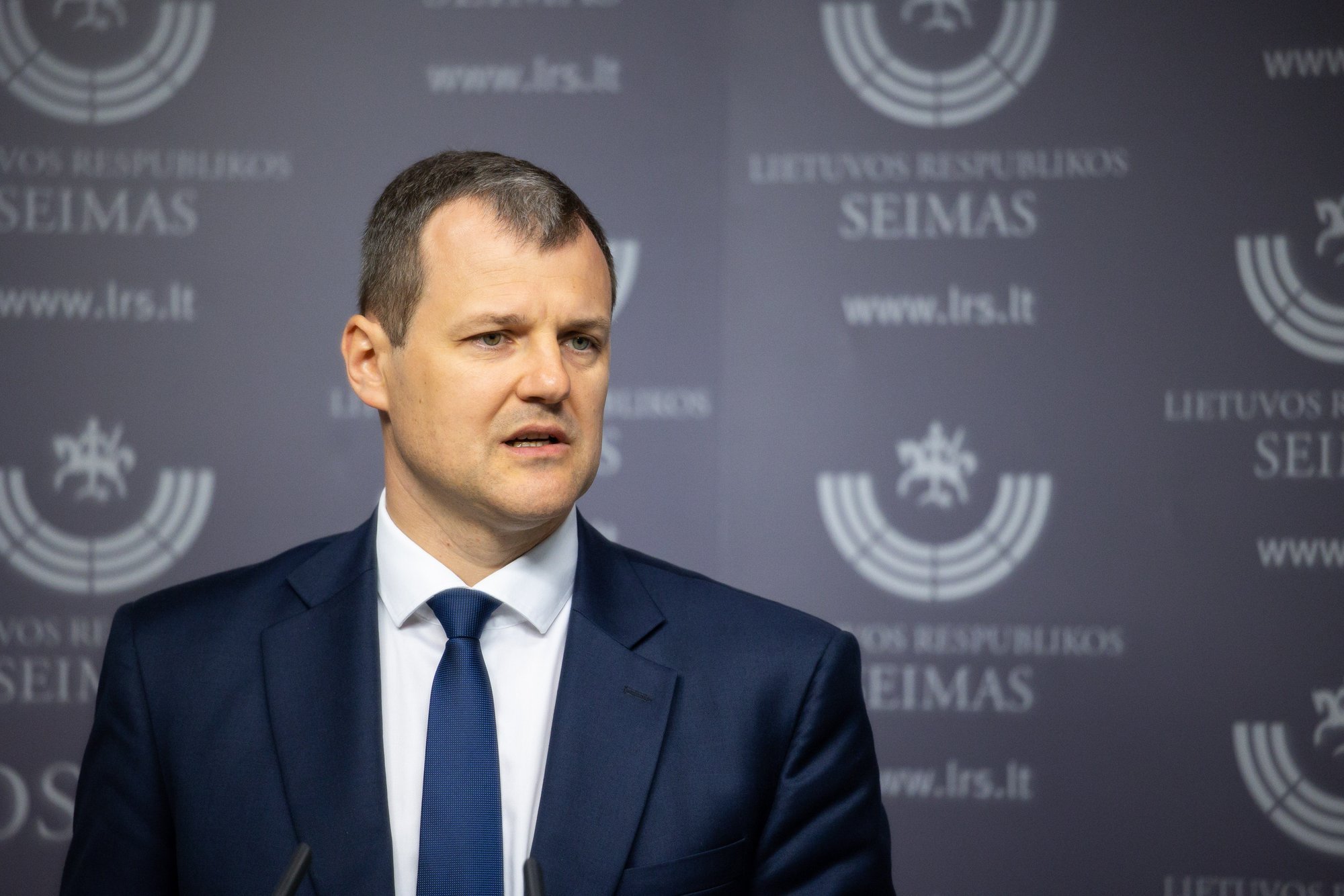 Paluckas siūlys Seimui padidinti vienkartinę išmoką gimus vaikui - Delfi