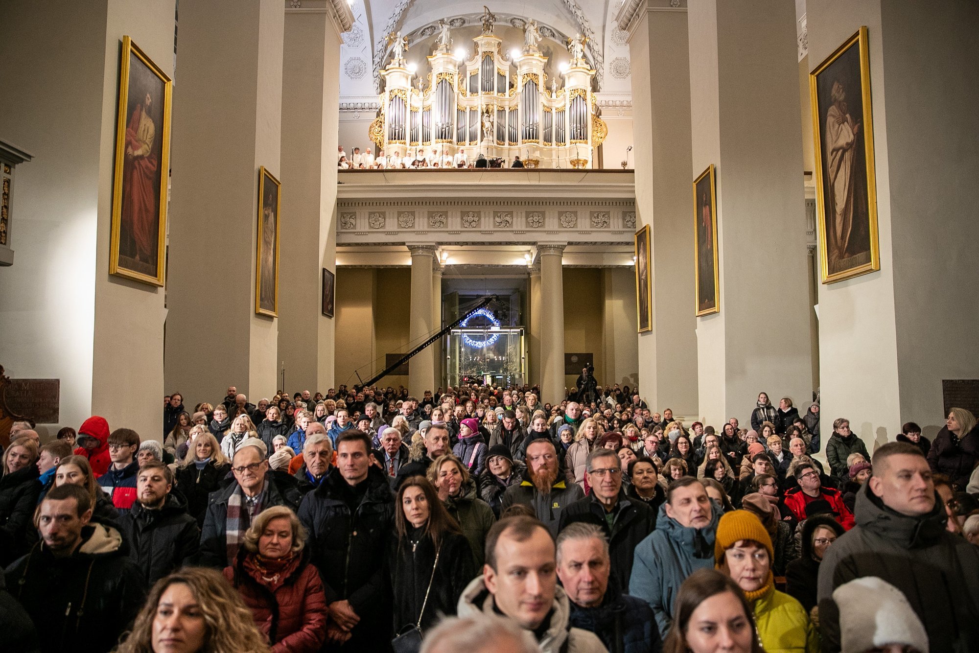 Kūčių vakarą tikintieji buriasi į šv. Piemenėlių Mišias: Vilniaus ...