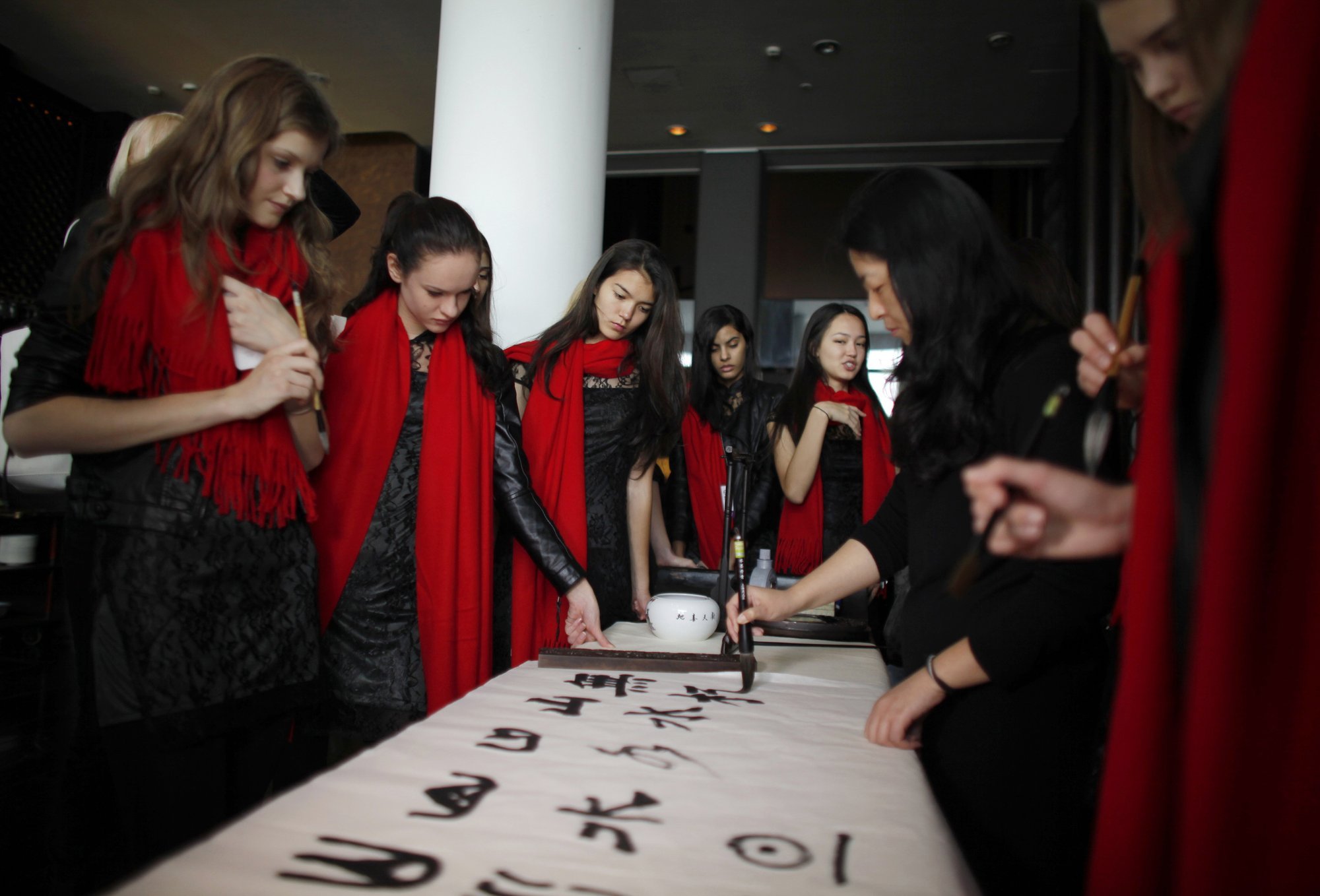 Šanchajuje susirinko „Elite Model Look“ konkurso finalininkės - Delfi ...