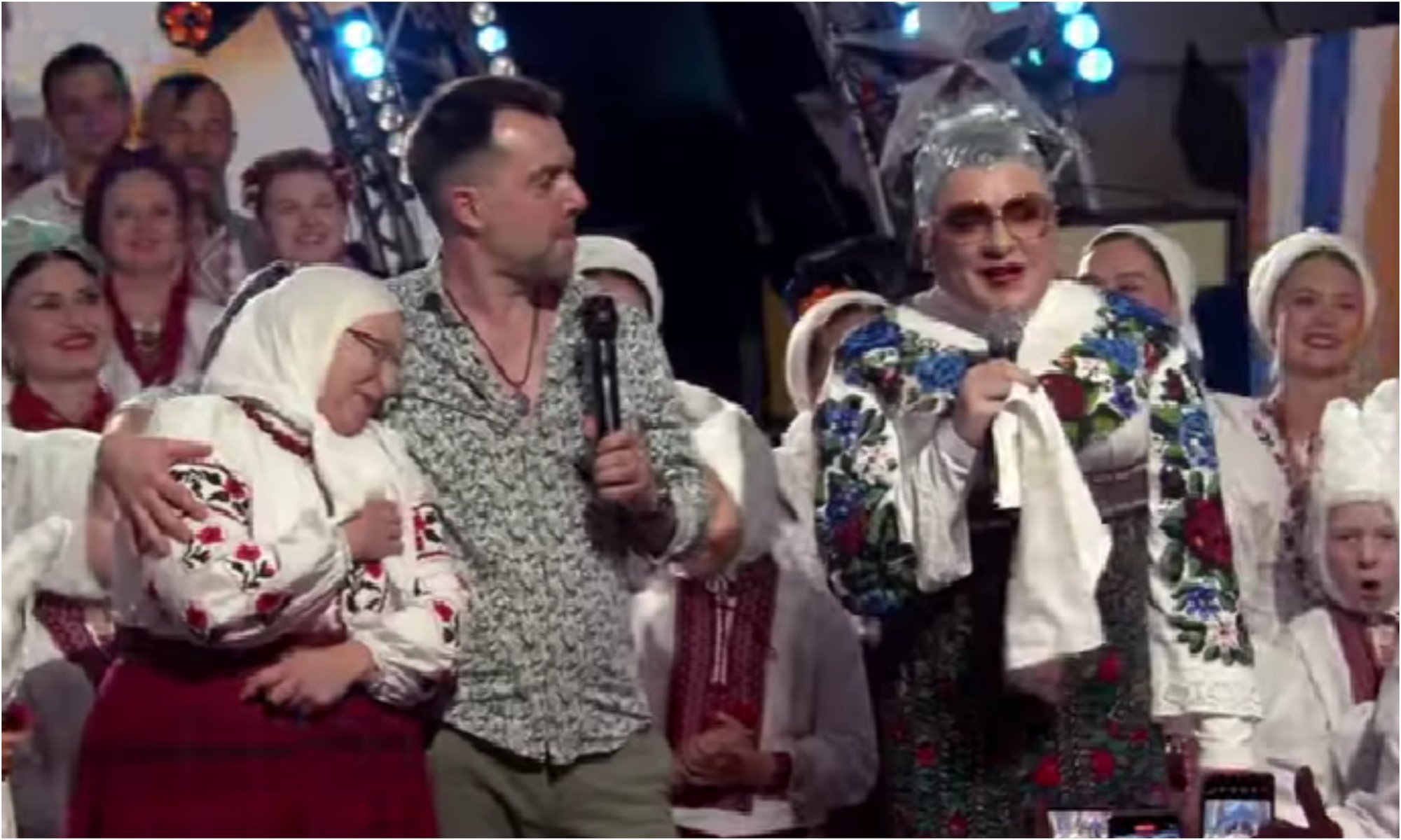 Arestovičius pasirodė scenoje su Verka Serdiučka: pajuokavo apie savo ...