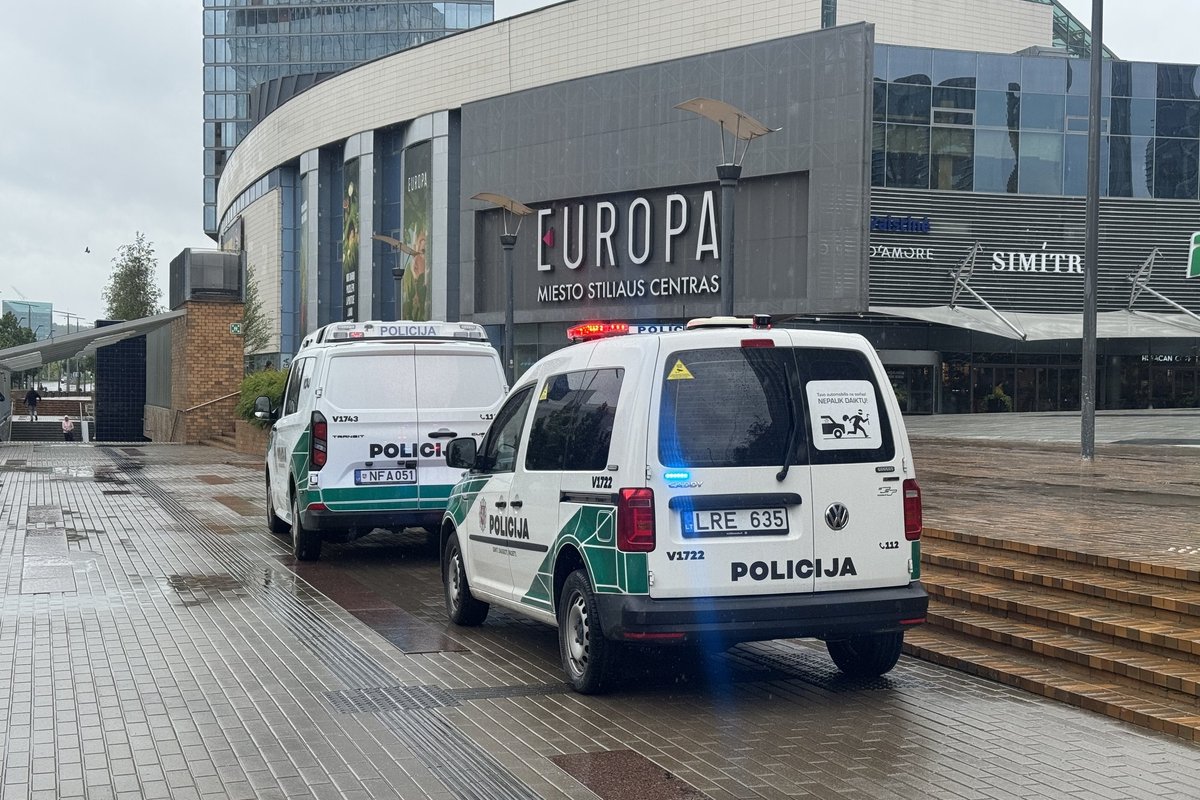 Savaitės kriminalai. Išpuolis PC Europa ir Joninių kriminalai - Delfi