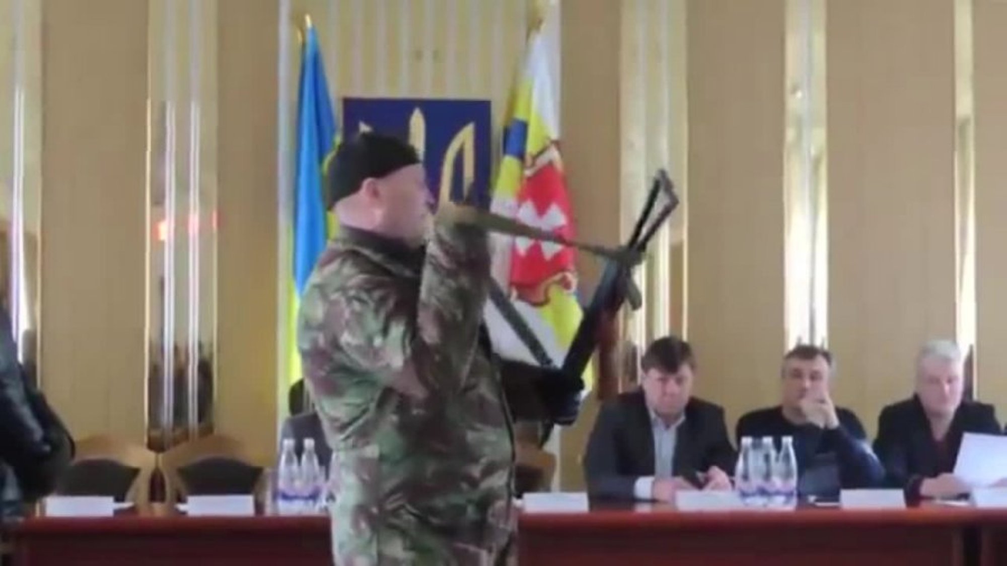 Nužudytas judėjimo „Pravyj sektor“ aktyvistas Saško Bilyj - Delfi video