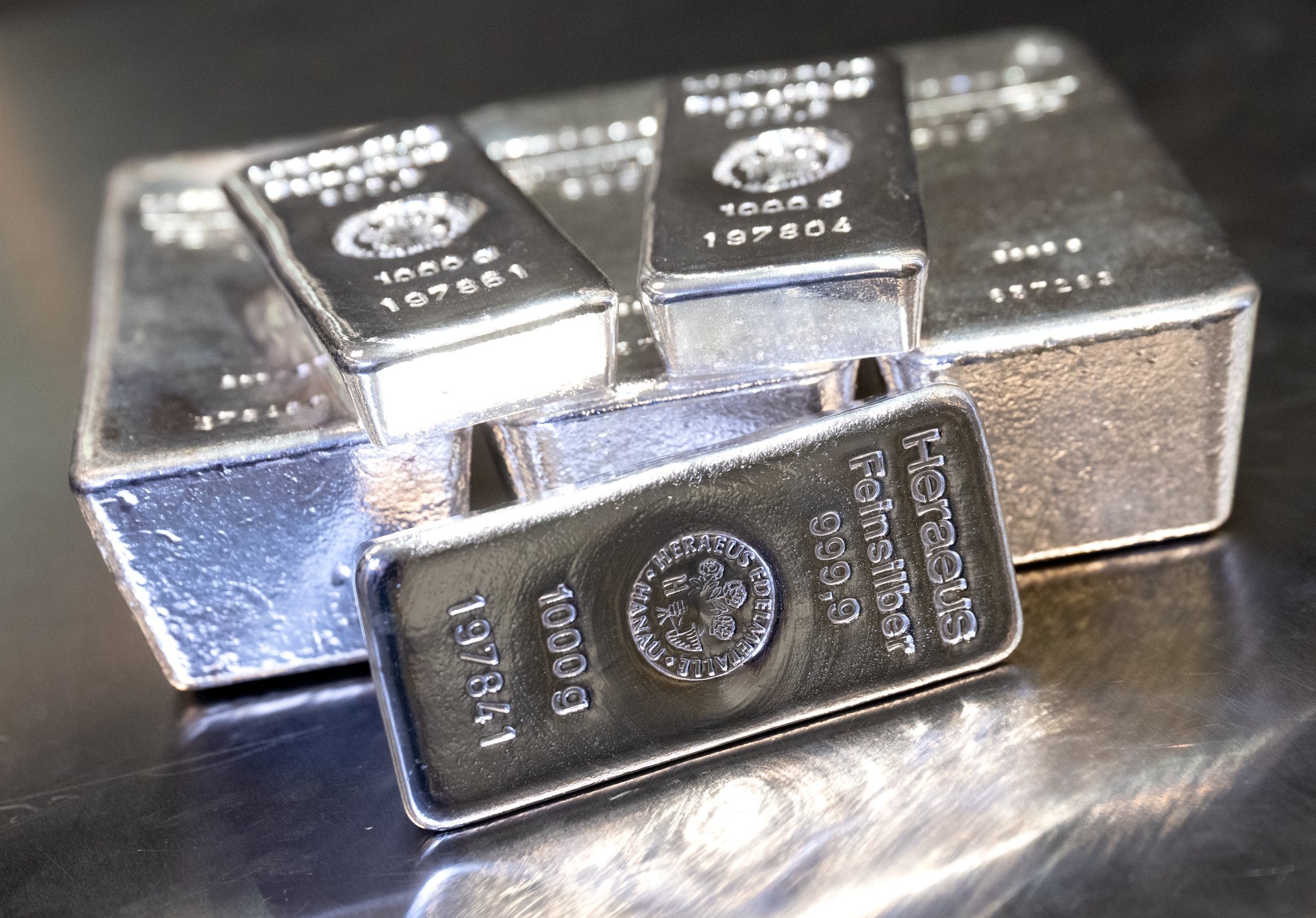 Lenkijos „KGHM“ paskelbta didžiausia sidabro kasykla pasaulyje - Delfi ...