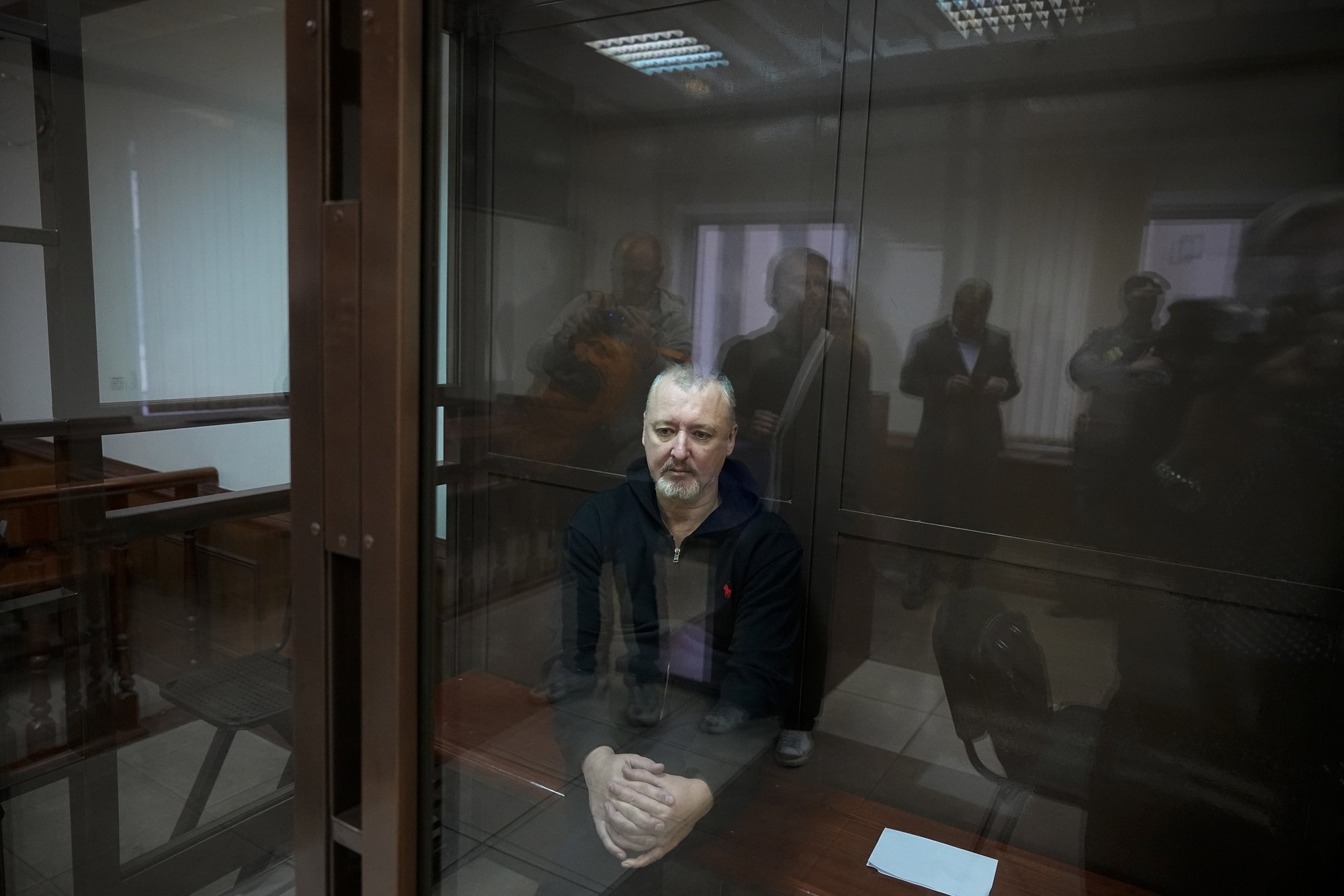 Maskvoje teisiamas separatistų lyderis Girkinas - Delfi