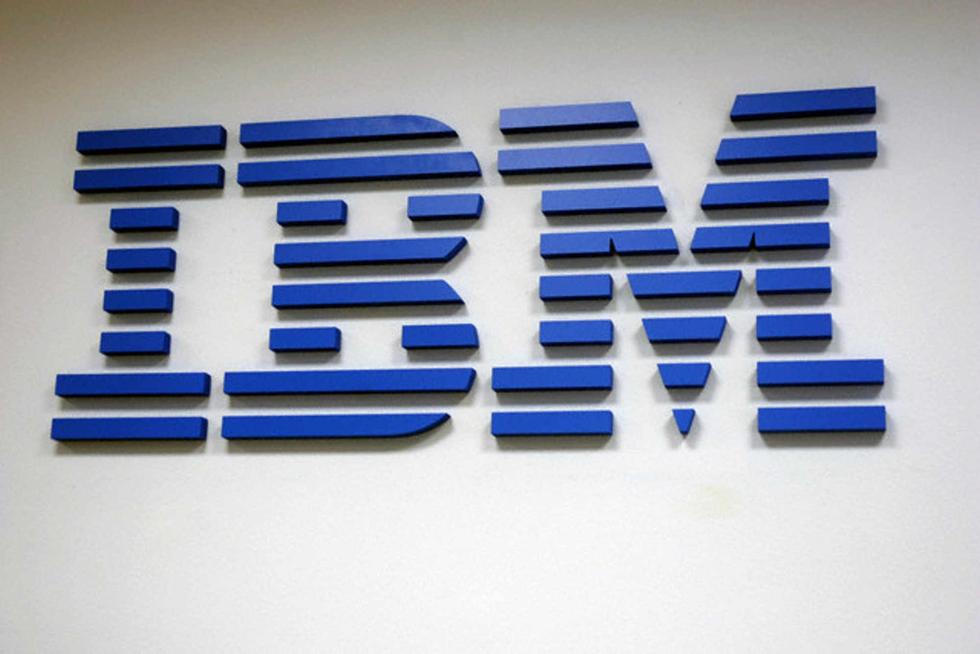 „Auksinis“ projektas su IBM nugrimzdo į milijoninius nuostolius - Delfi ...